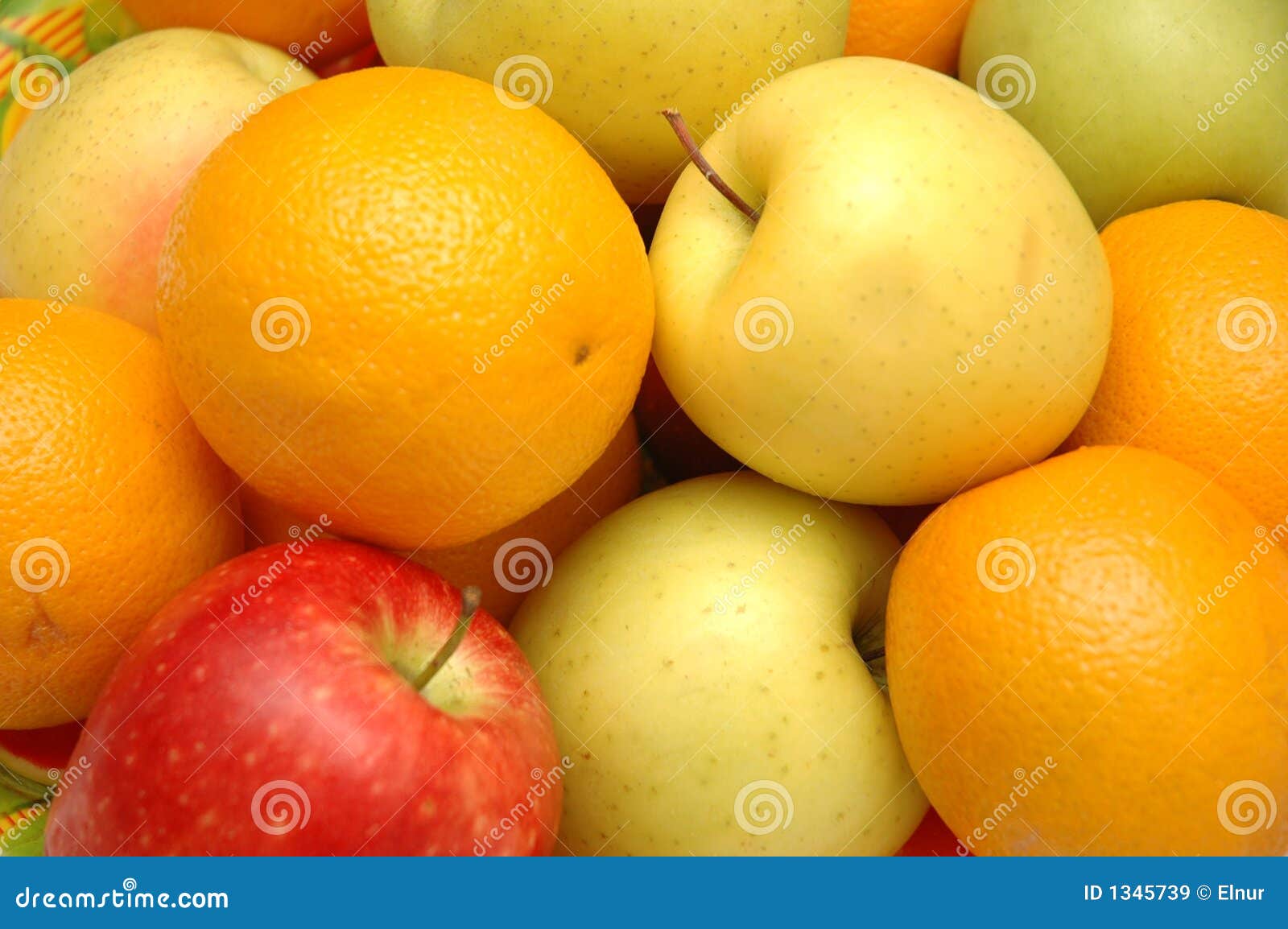 Varias frutas imagen de archivo. Imagen de coloreado, frescura - 1345739