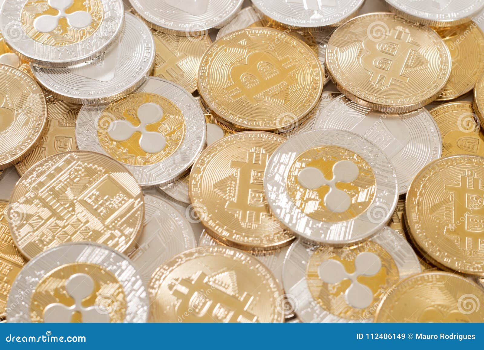 Varias Monedas Crypto Alineadas De La Moneda Imagen de archivo ...