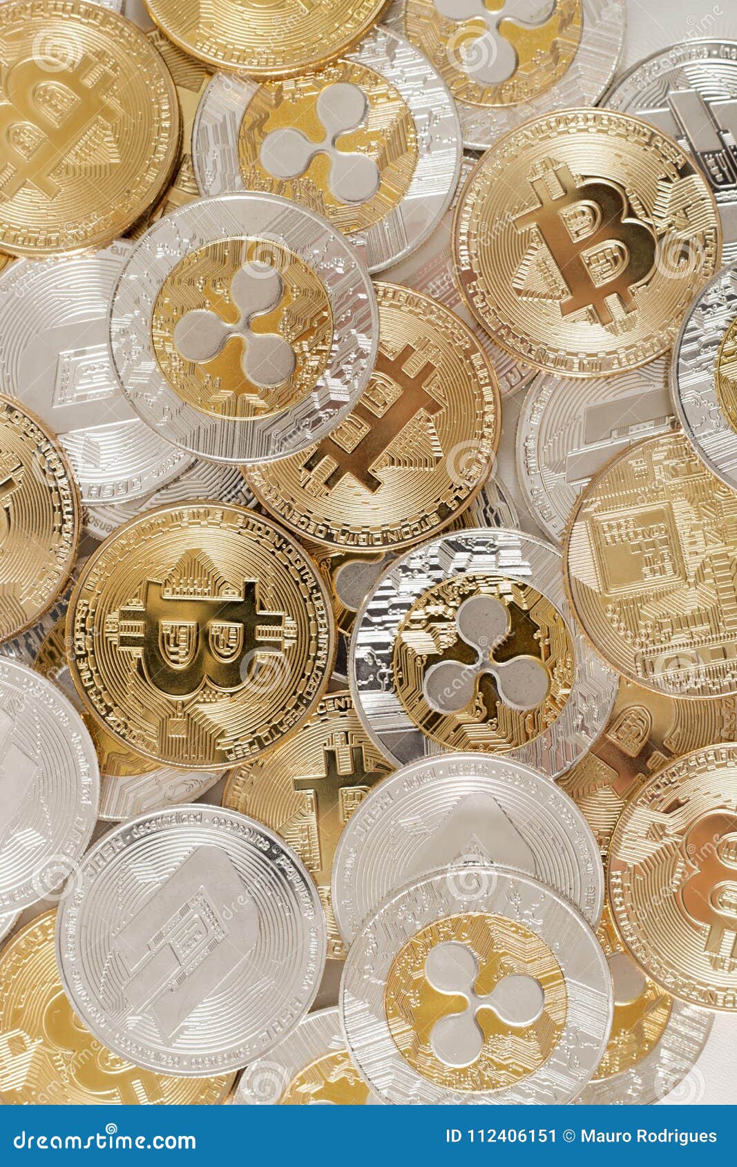 Varias Monedas Crypto Alineadas De La Moneda Imagen de archivo - Imagen ...