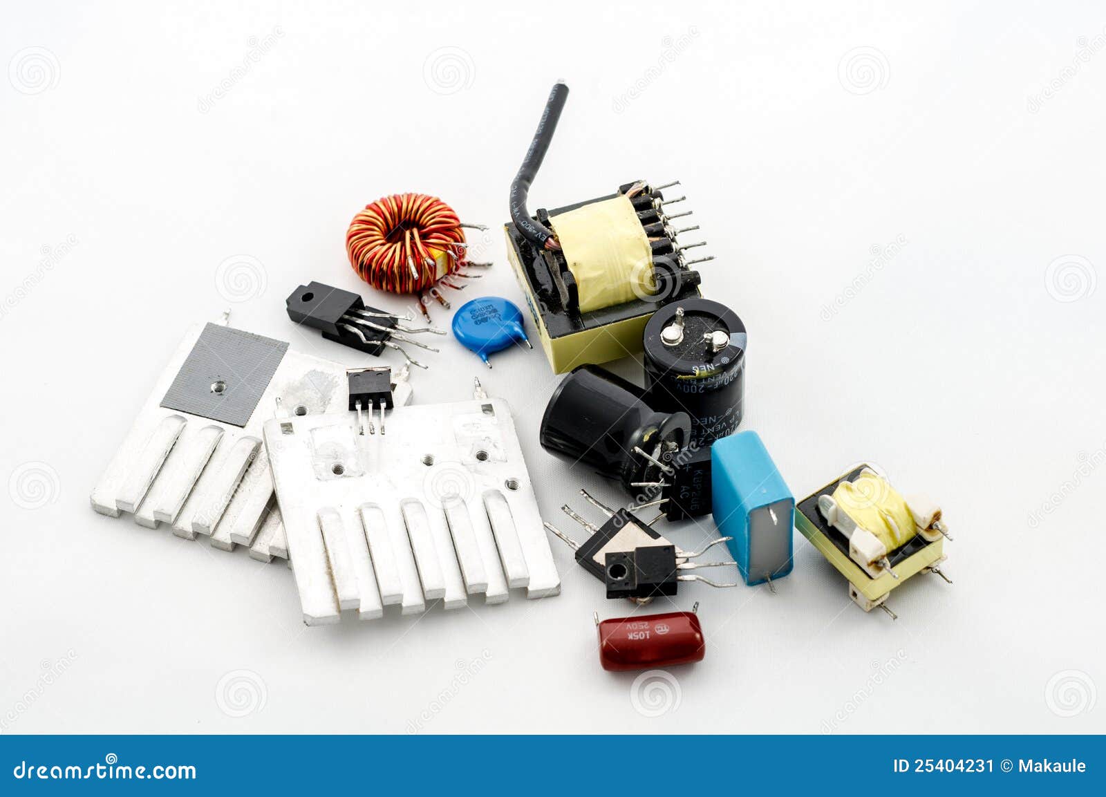 Varias piezas eléctricas imagen de archivo. Imagen de tarjeta - 25404231