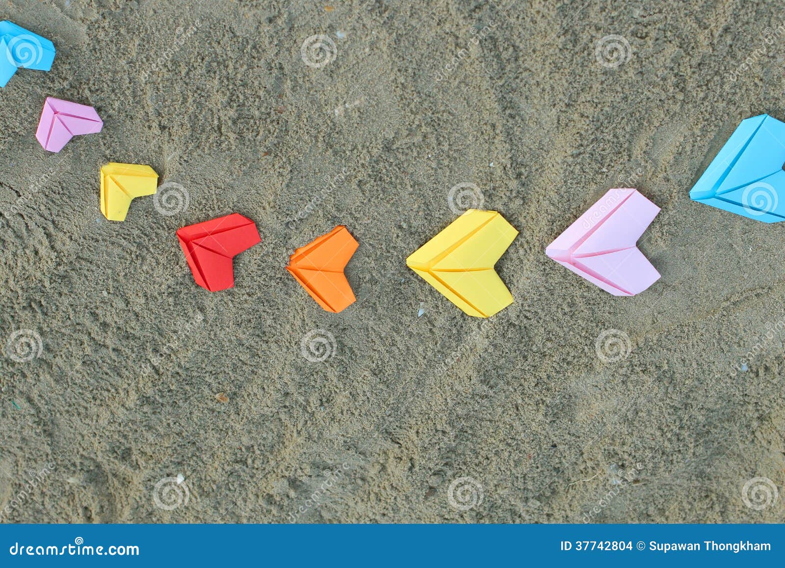 Variety paper hearts stock illustration. Illustration of craft - 37742804