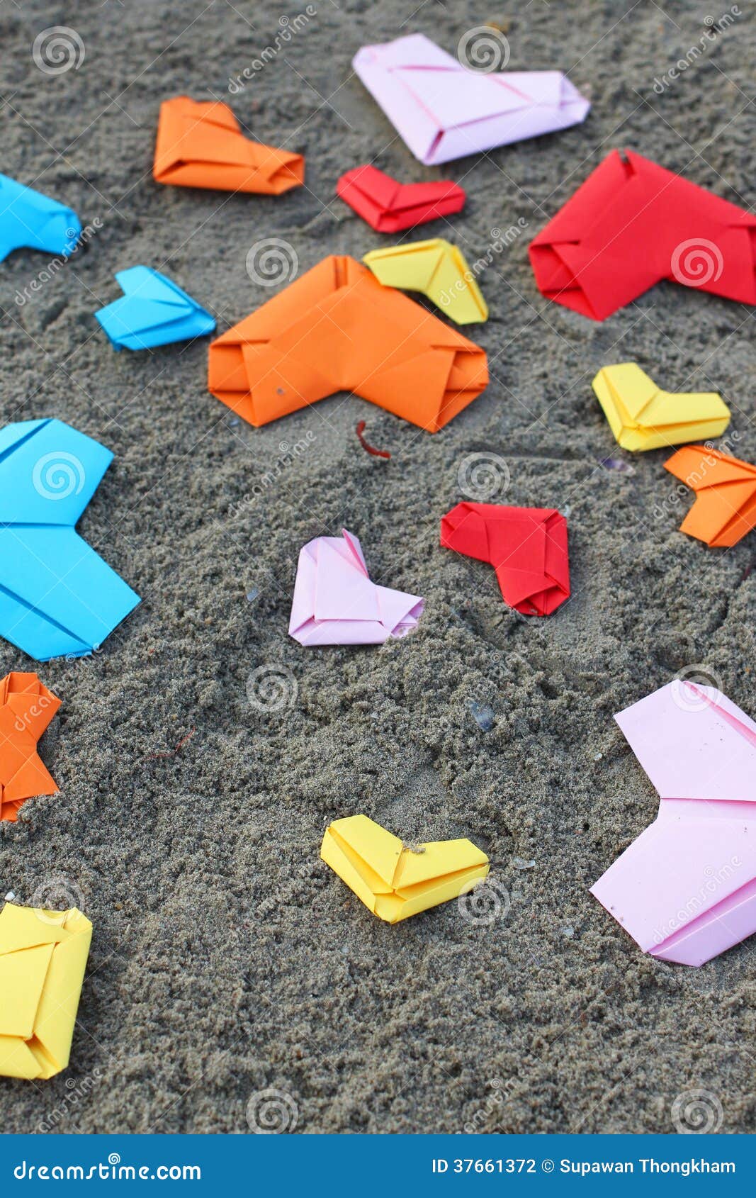 Variety paper hearts stock photo. Image of sand, sign - 37661372