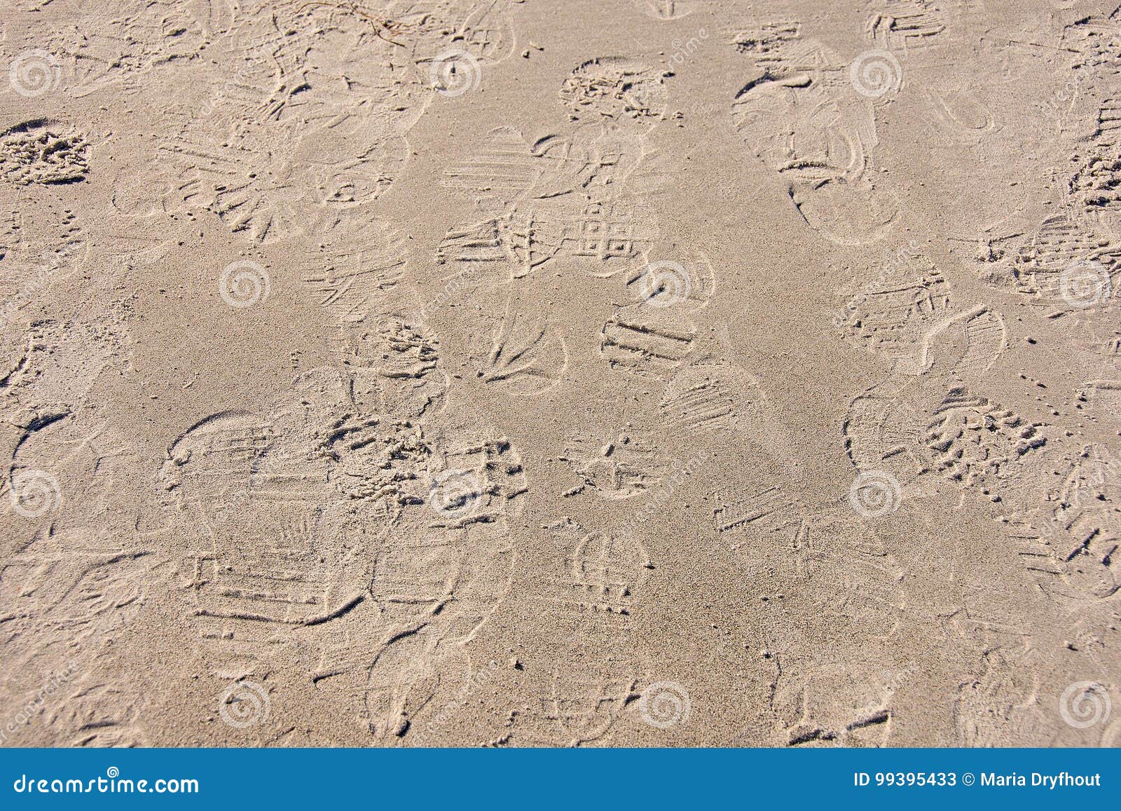 Shoe print pattern on sand stock image. Image of beach - 99395433