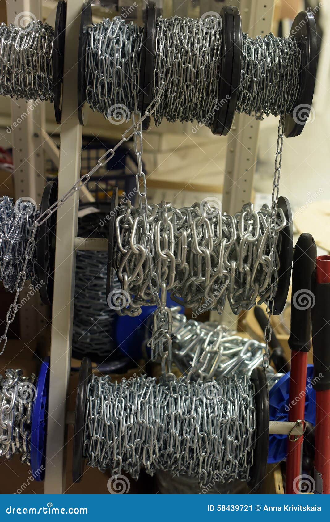 Various Different Diameter Metal Chain Stock Image - Image of group ...