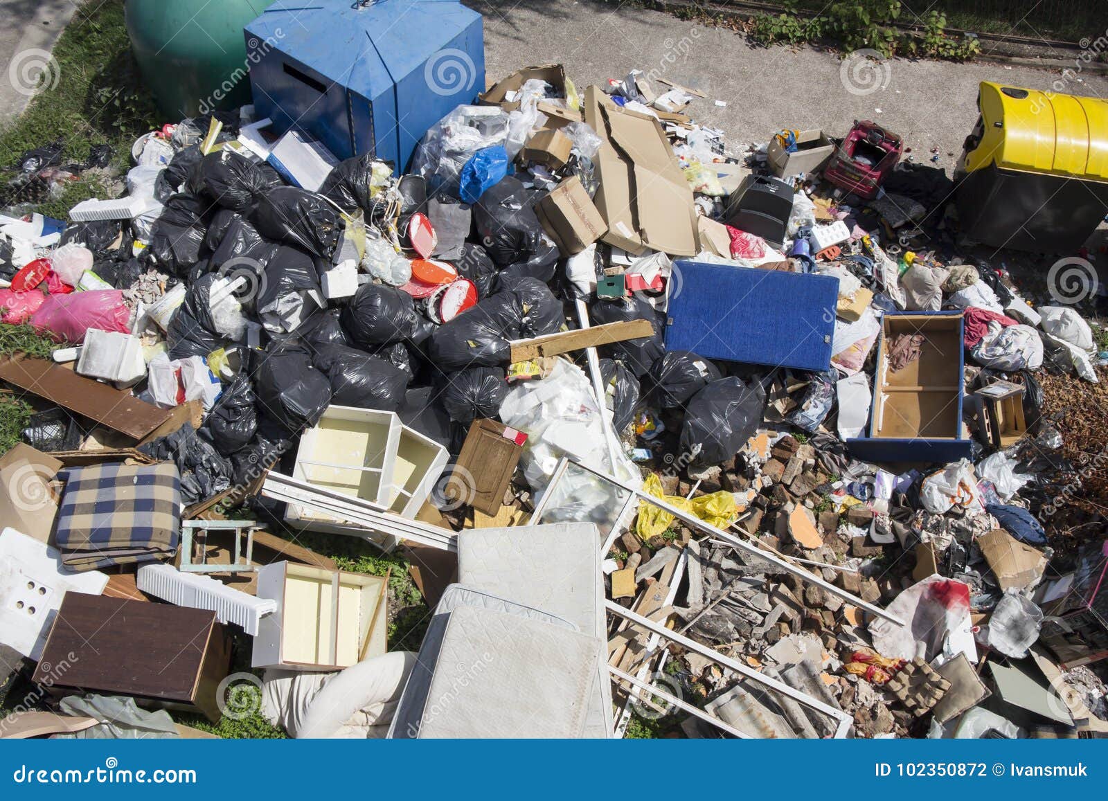 Various Household Waste and Garbage Stock Photo - Image of heap ...