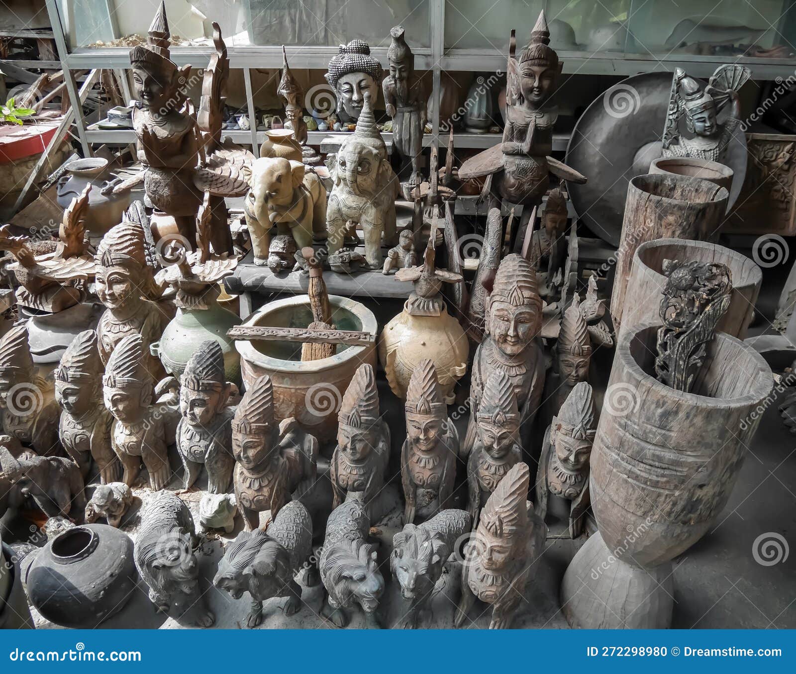 Small Artefacts On A Table In A Souvenir Shop Stock Photography | CartoonDealer.com #272298980