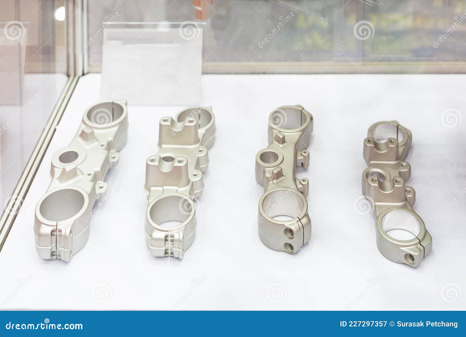 Various Shape of Sample Aluminum Gravity Die Casting Part Crown Handle ...