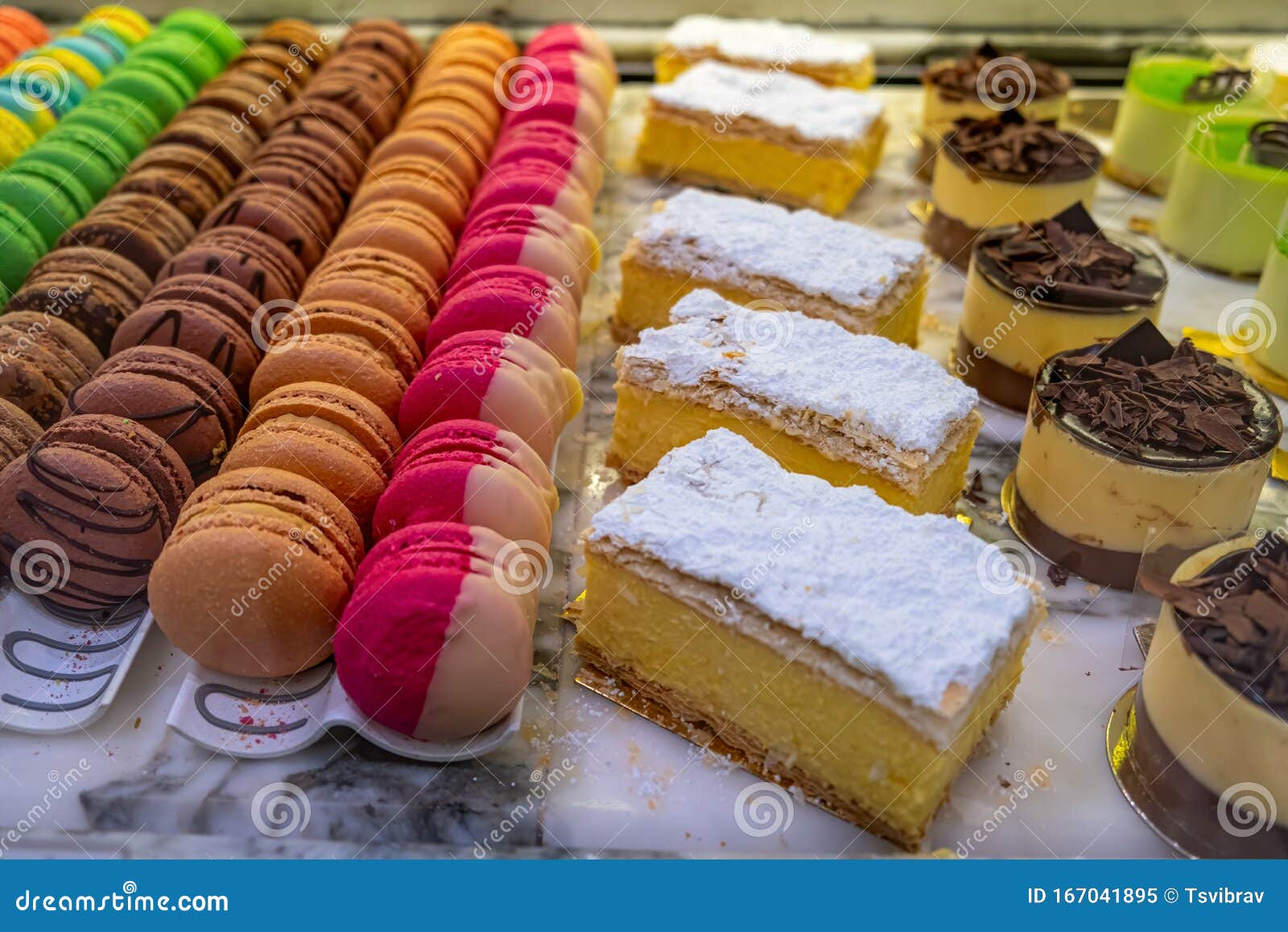 Various Types of Sweet Dessert 库存图片 - 图片 包括有 奶油, 销售额: 167041895