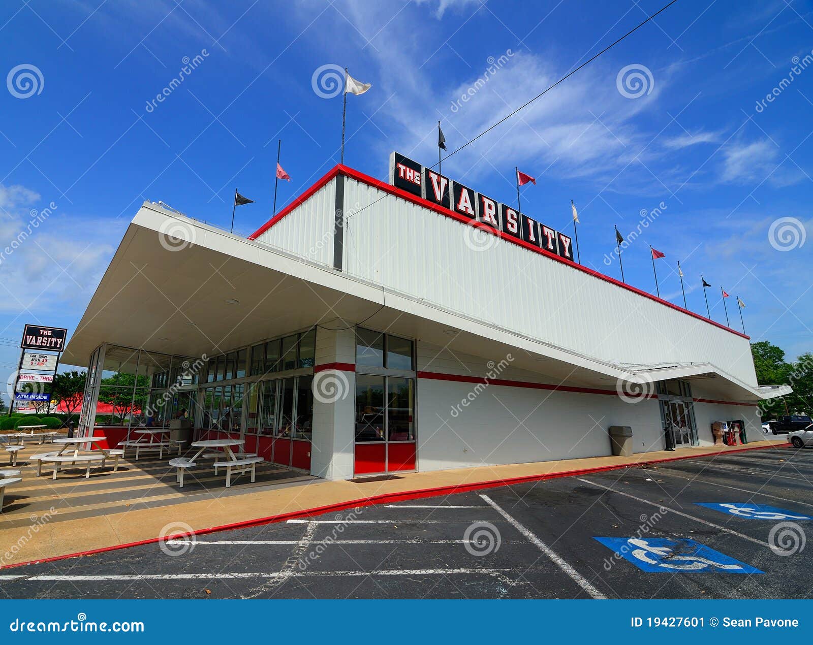 The Varsity editorial photo. Image of university, metro - 19427601