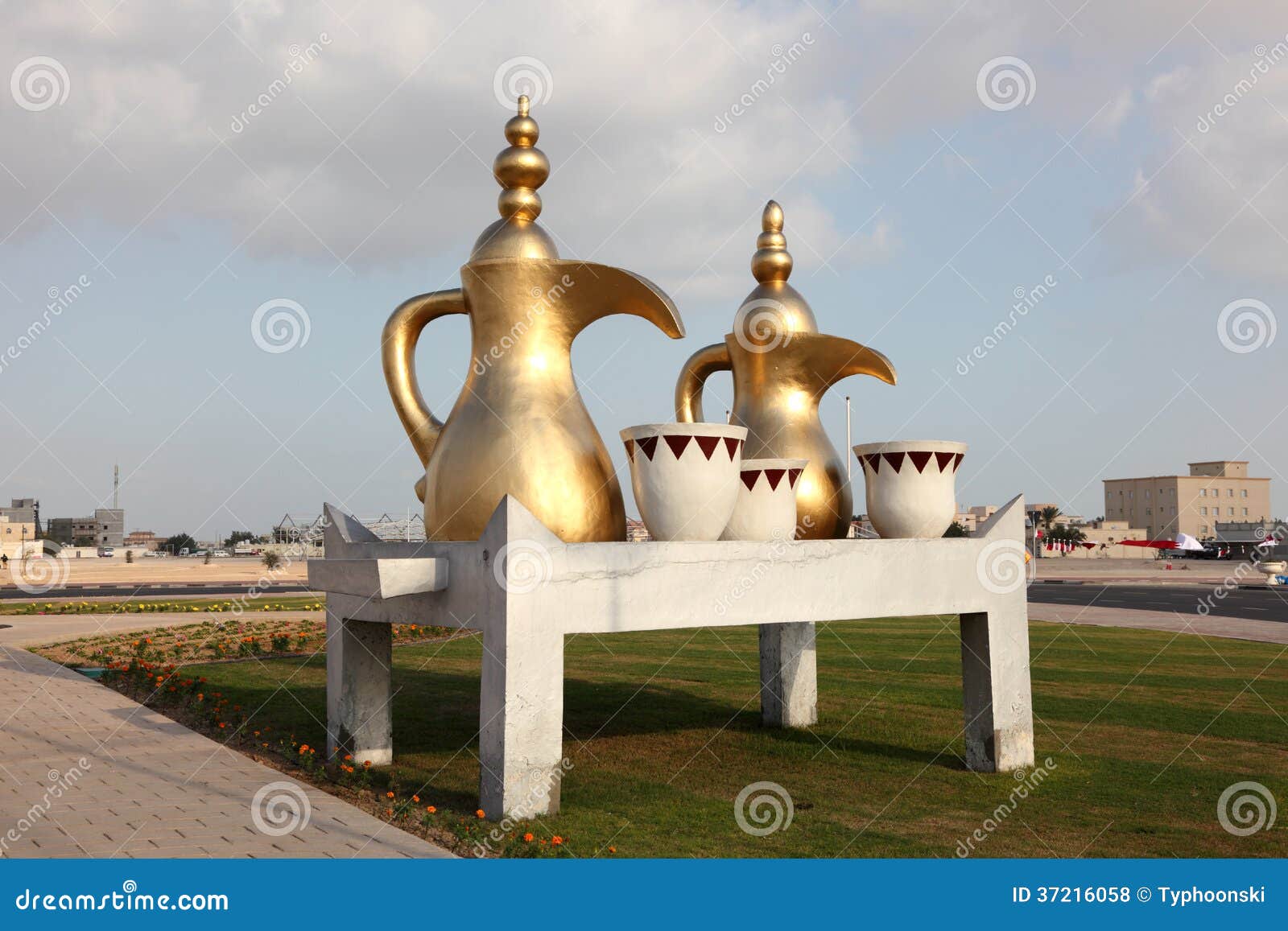 Vasi Del Caffe Arabica. Il Qatar Fotografia Stock - Immagine di arabia ...