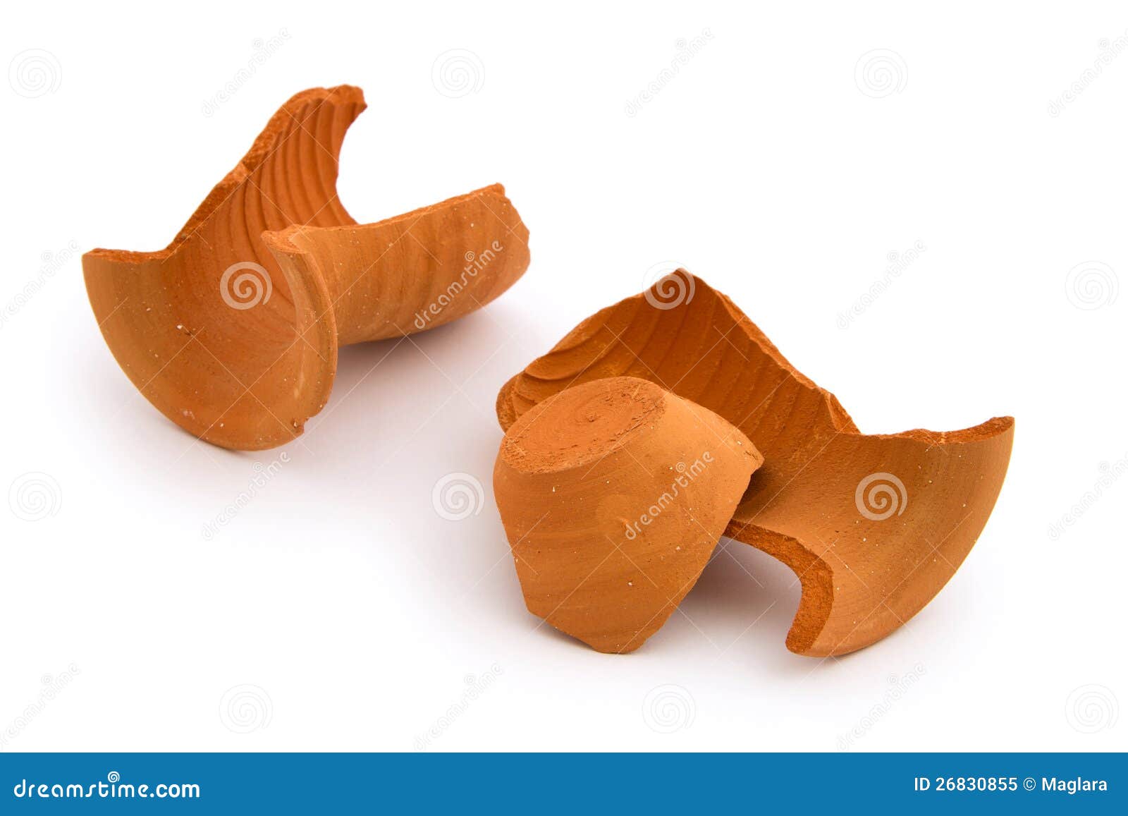 Vaso di ceramica rotto immagine stock. Immagine di bianco - 26830855