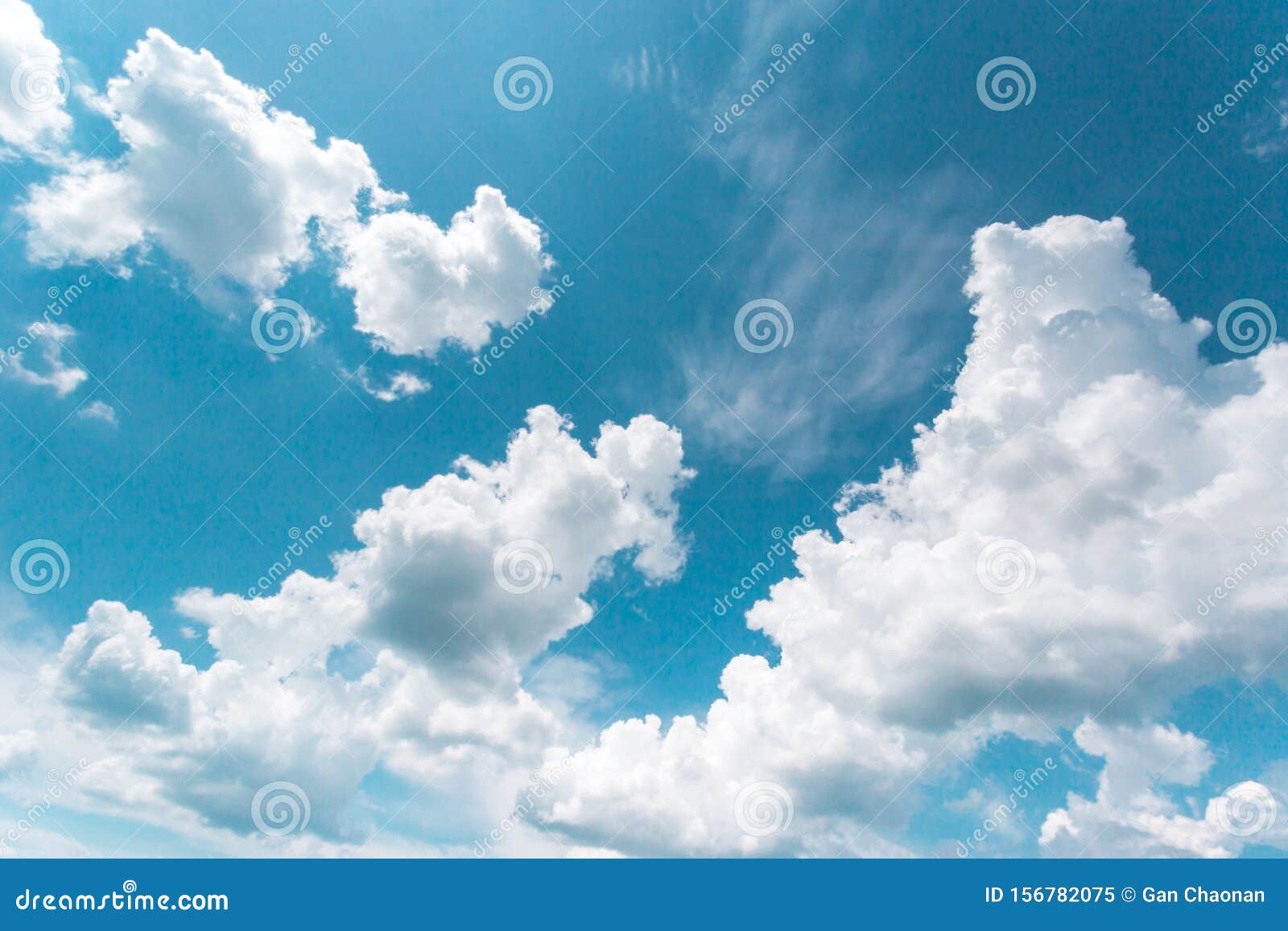 The Vast Sky and the White Clouds Float in the Sky Stock Illustration ...