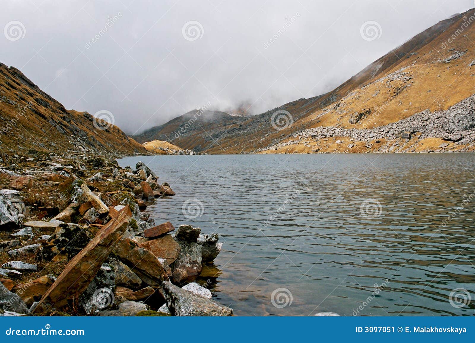 Vasuki Tal lake stock image. Image of lake, vasuki, rocks - 3097051