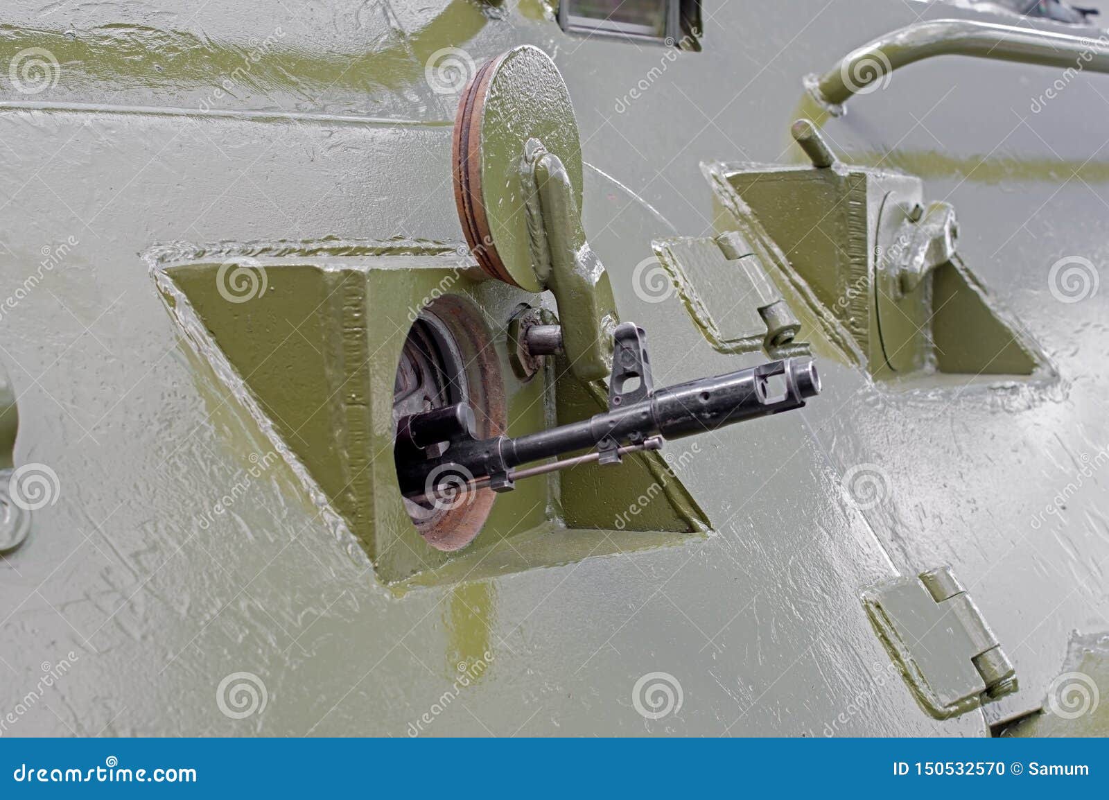 Vat Van Machine in Embrasure Van Gepantserde Gereden Troep-drager Stock ...