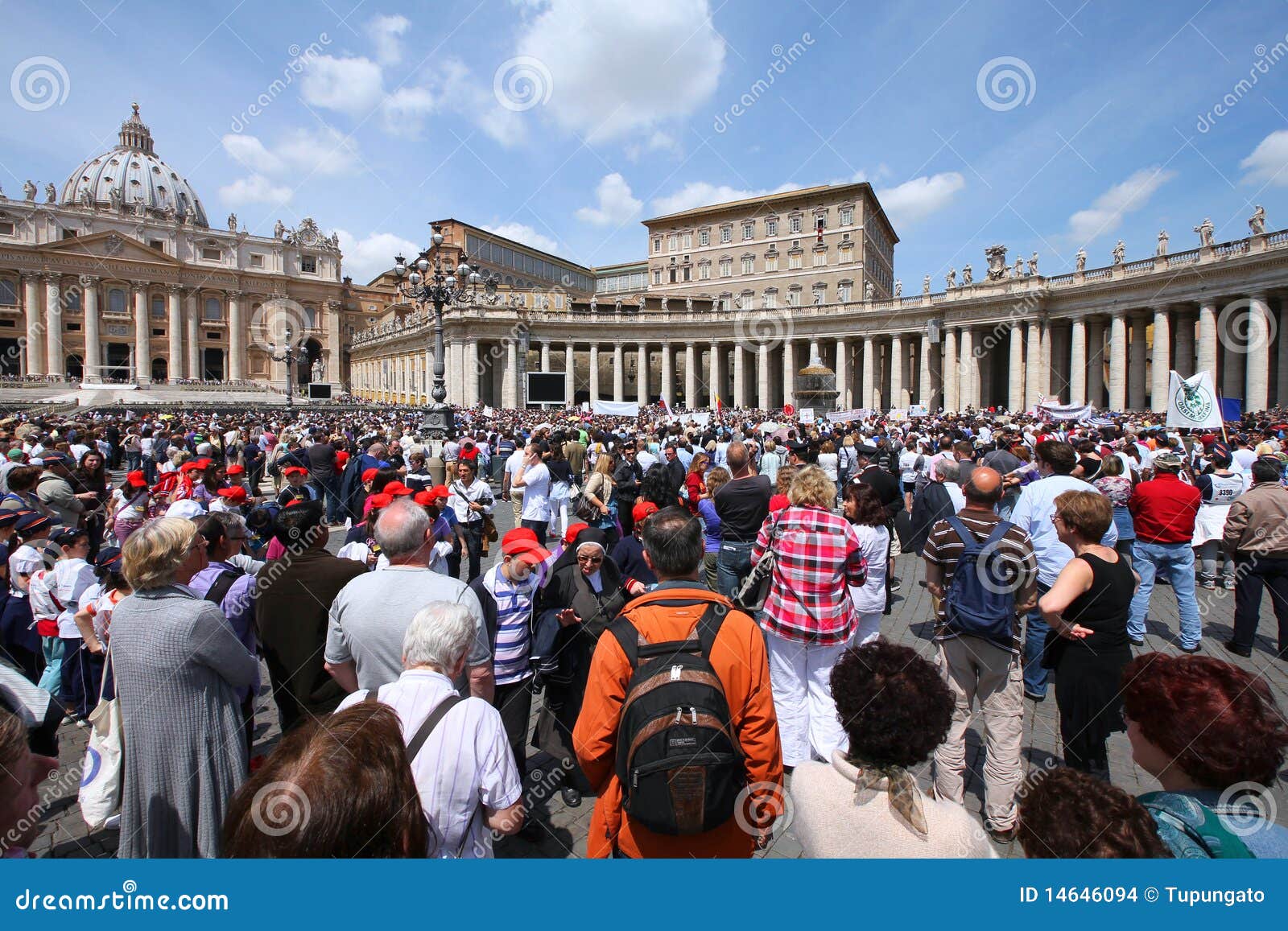 Vatican editorial stock image. Image of italy, crowd - 14646094