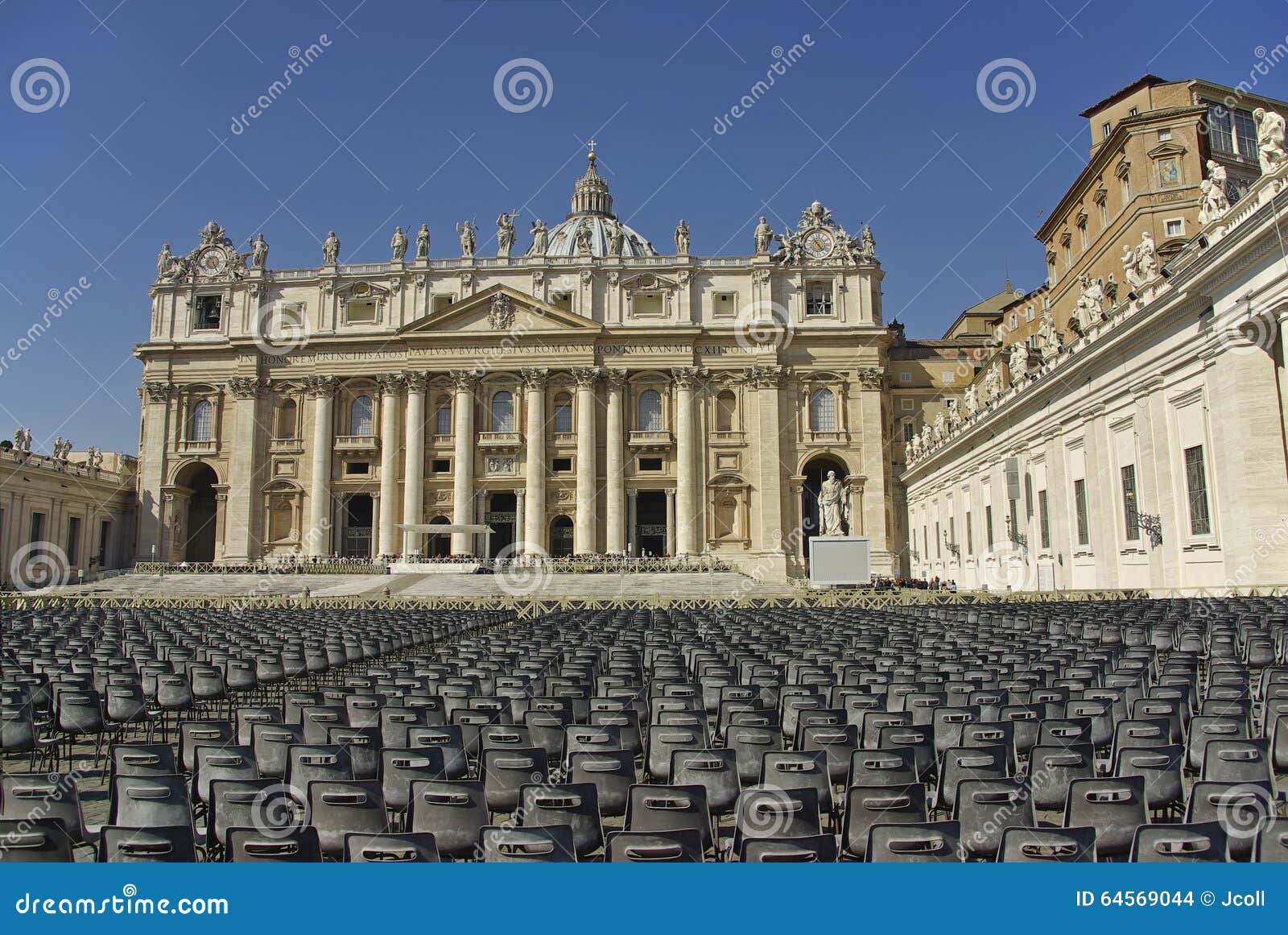 Vatican Square editorial stock image. Image of christianity - 64569044