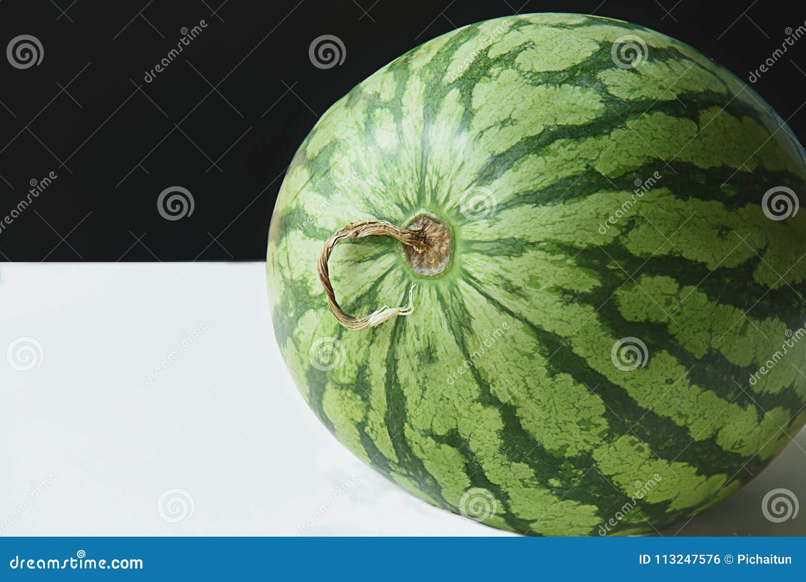 Vattenmelon arkivfoto. Bild av saftigt, vattenmelon - 113247576