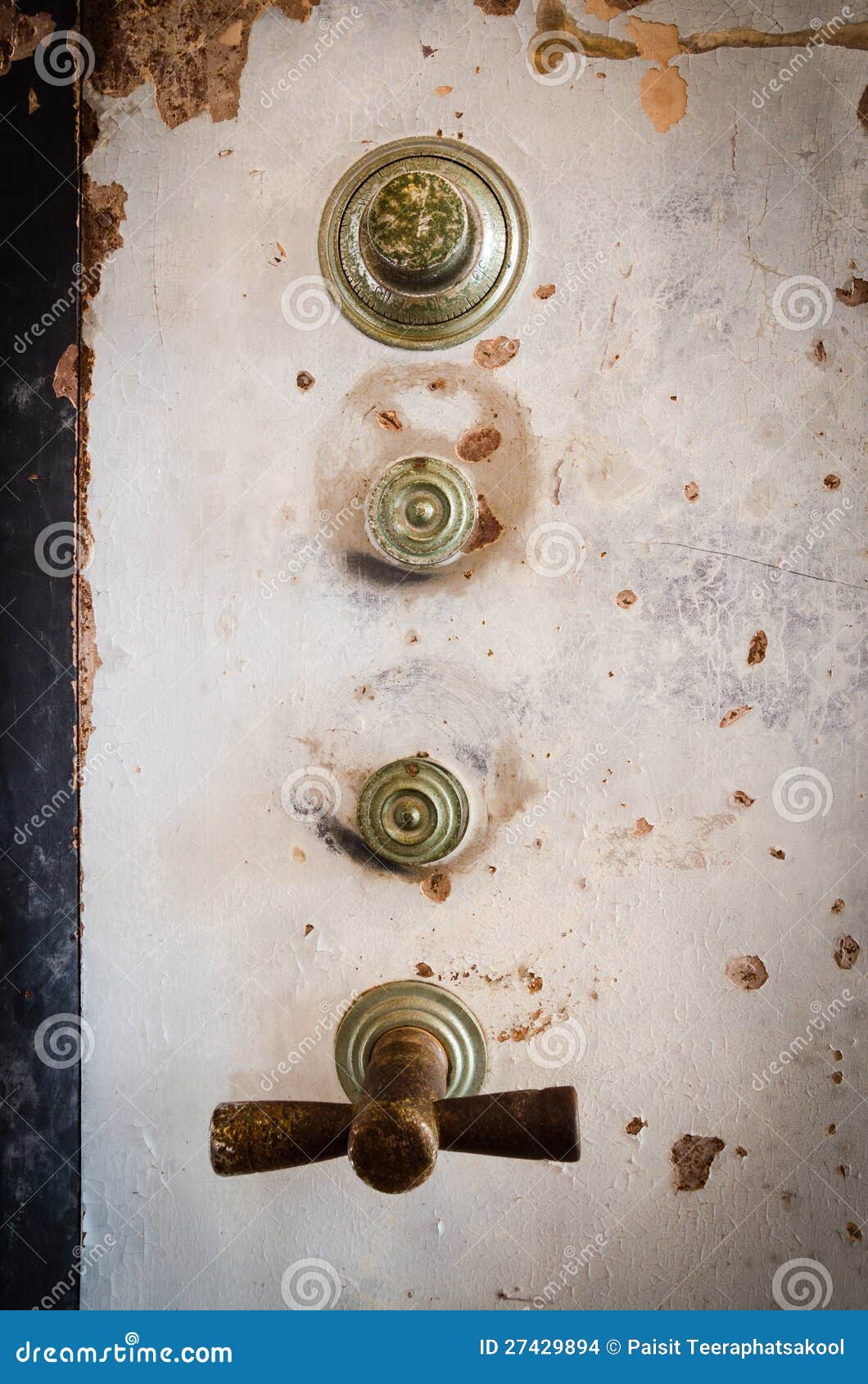 A vault knob stock photo. Image of toned, gold, numerals - 27429894