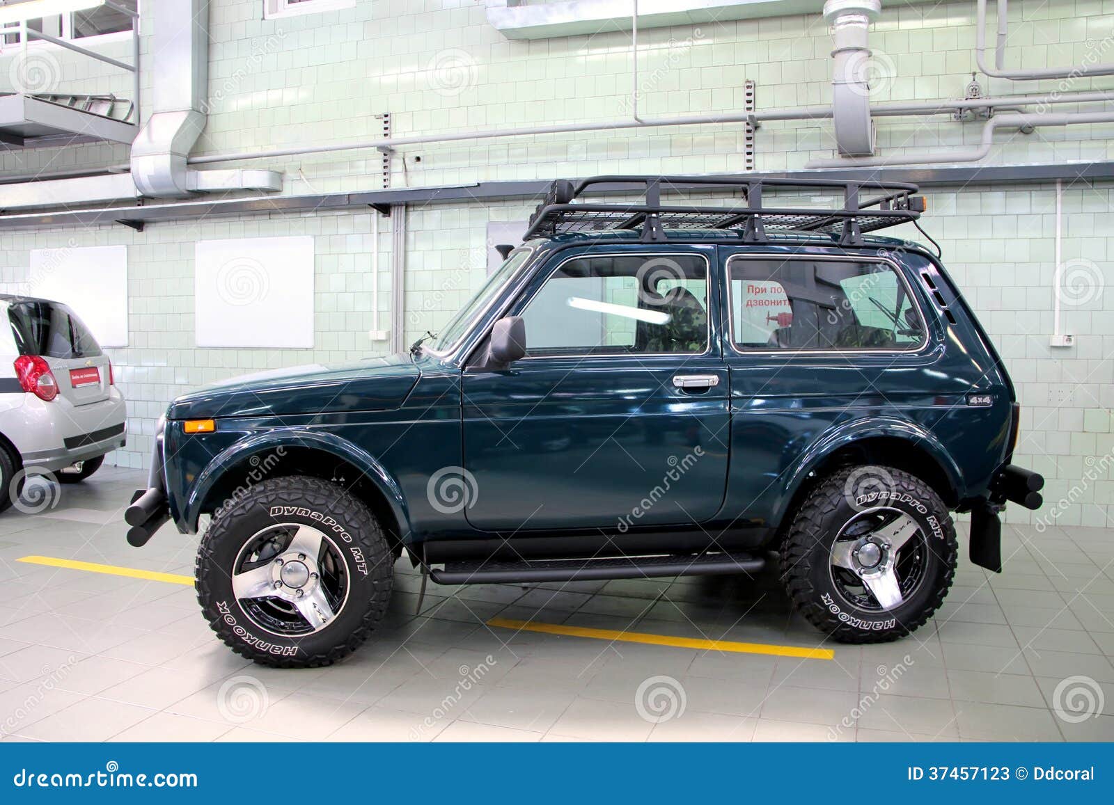 VAZ Lada Niva 4x4 jeep editorial stock photo. Image of autoshow - 37457123