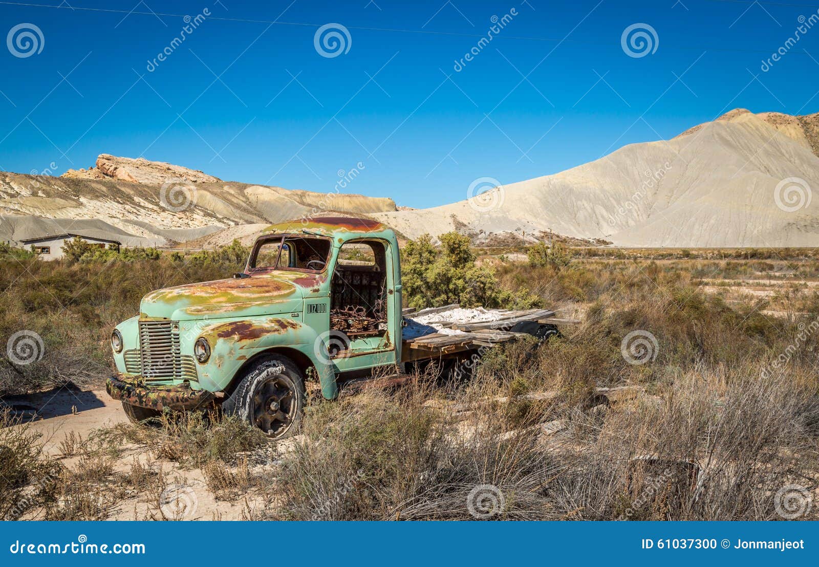 Vecchi Automobili E Camion Classici Fotografia Stock - Immagine di ...