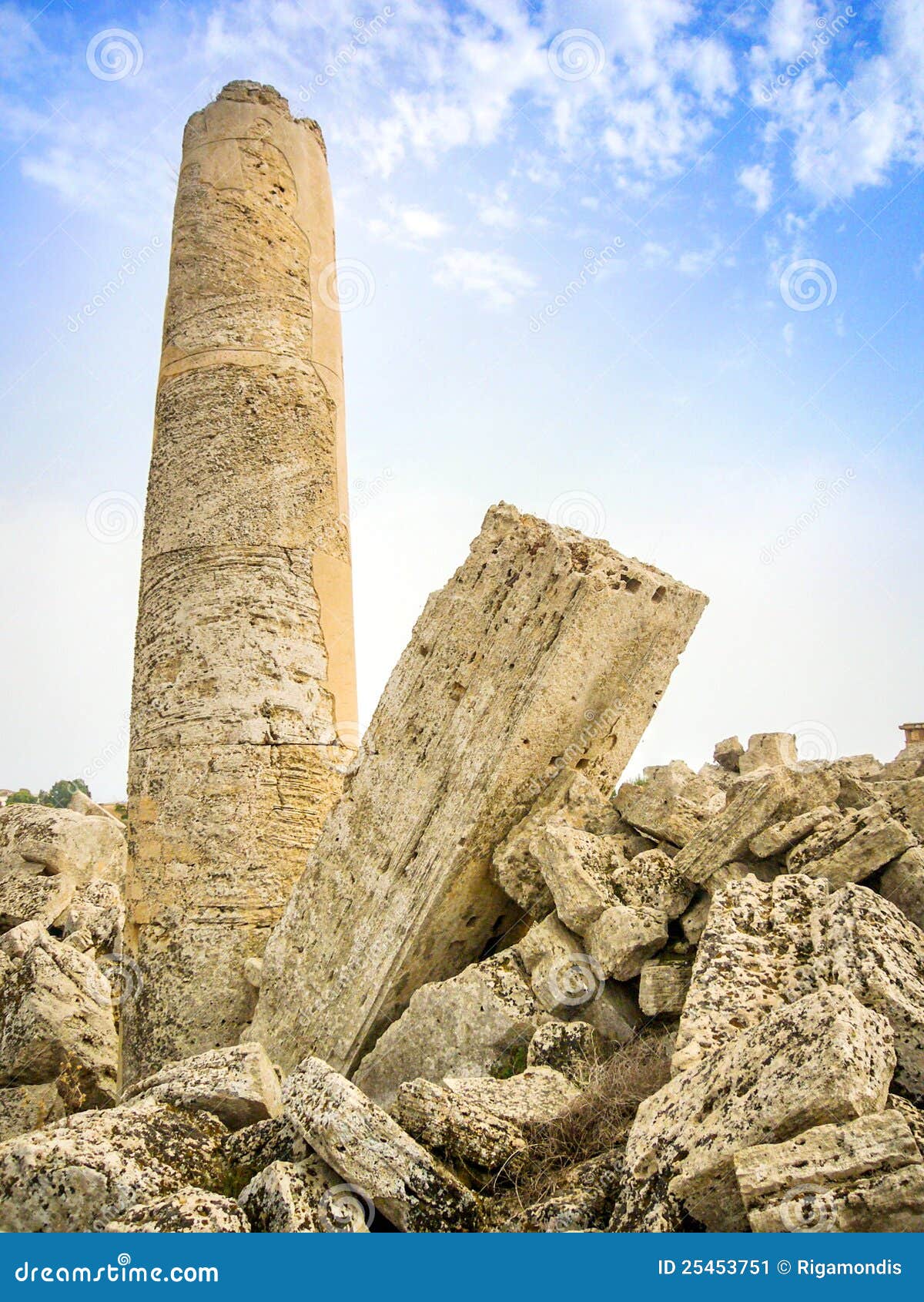 Vecchia Colonna Romana Di Rovine Immagine Stock - Immagine di storia ...