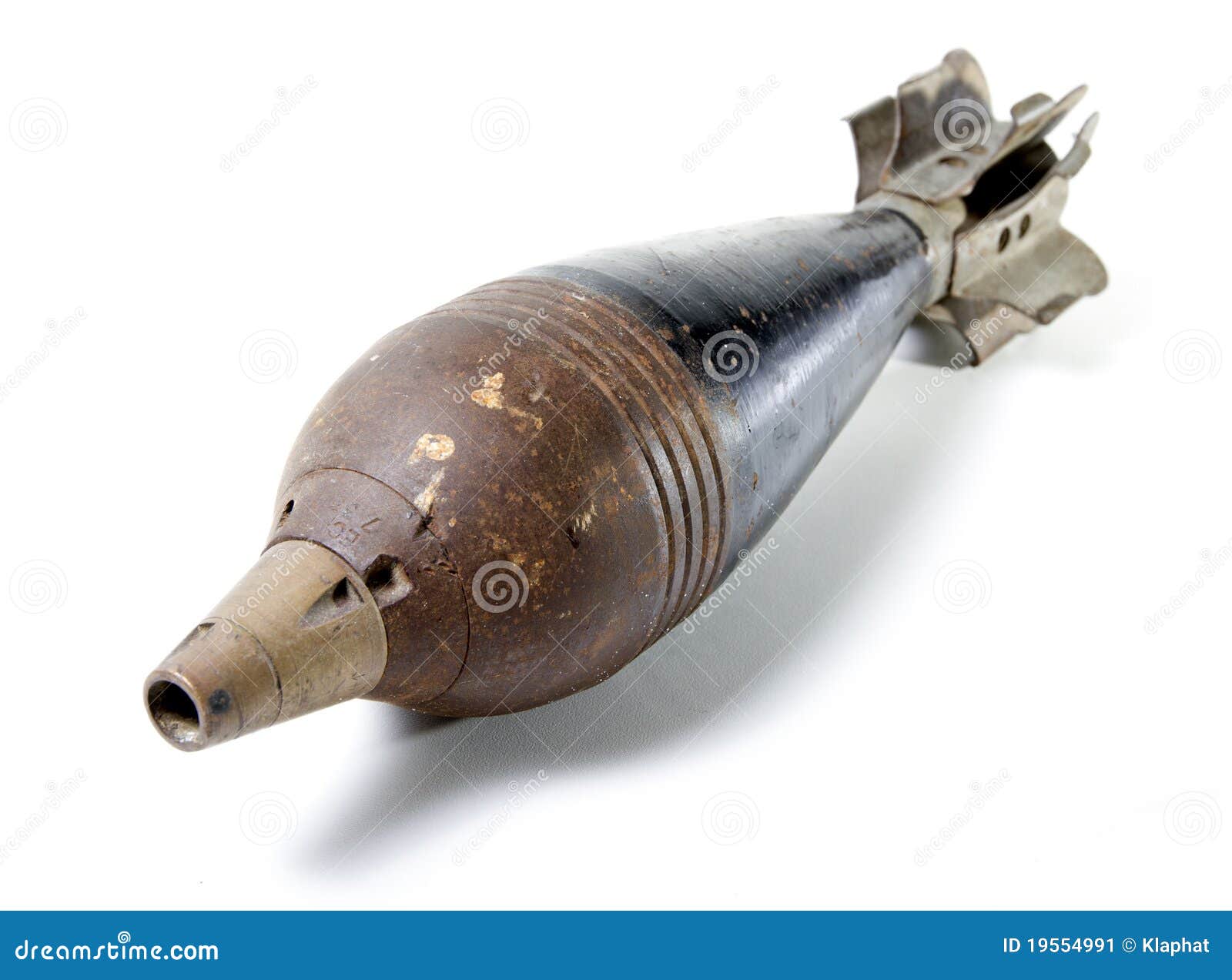 Vecchia granata immagine stock. Immagine di arrugginito - 19554991