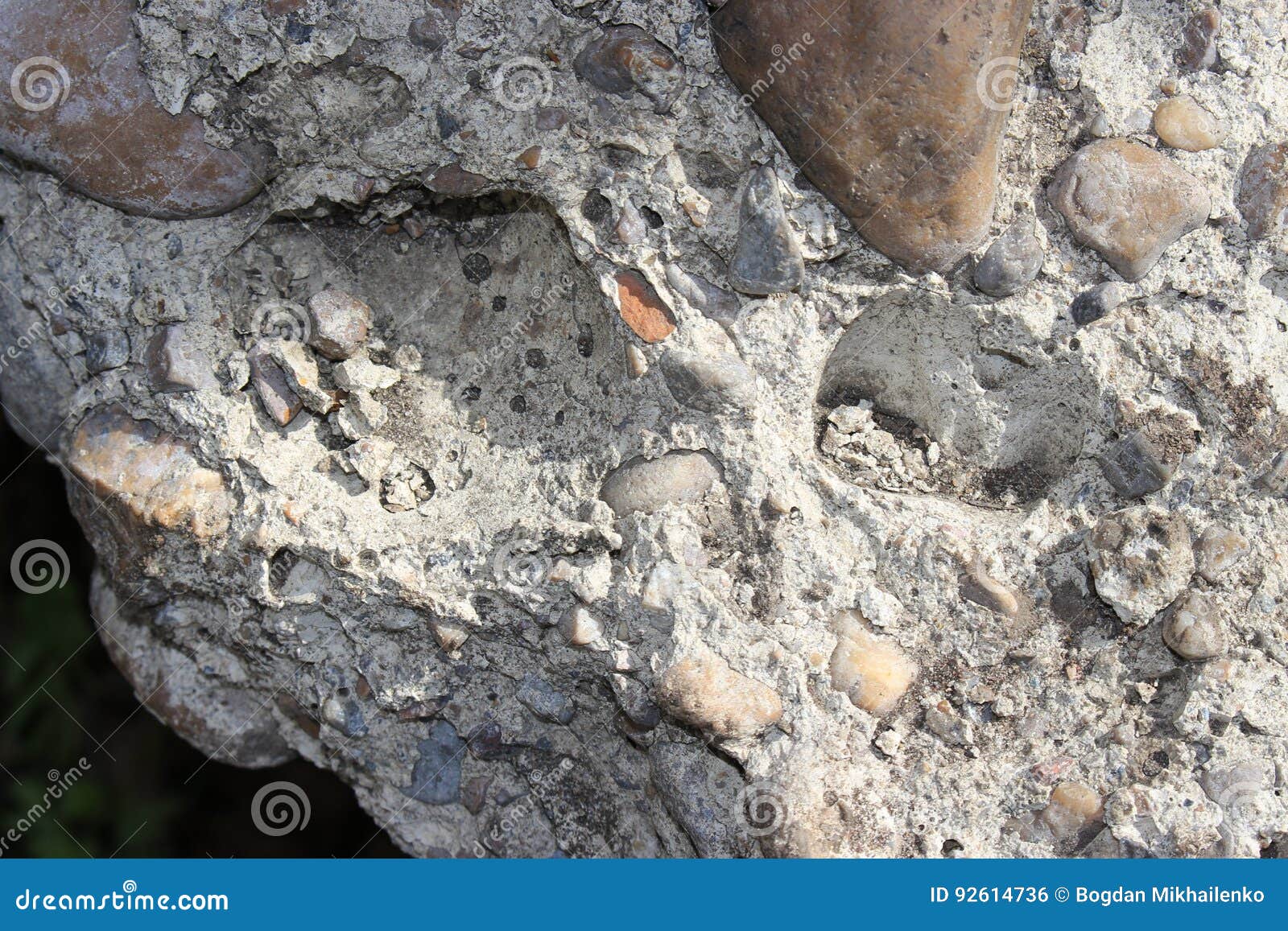 Vecchia Lastra Di Cemento Armato Fotografia Stock - Immagine di rotto ...