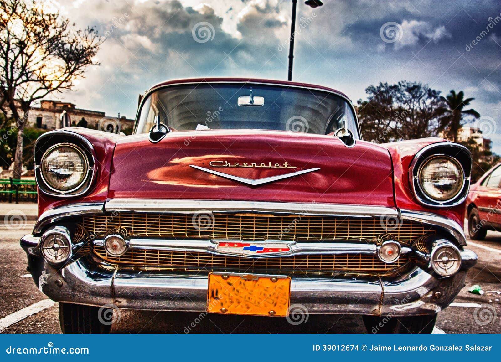 Vecchie automobili immagine stock editoriale. Immagine di costruzione ...