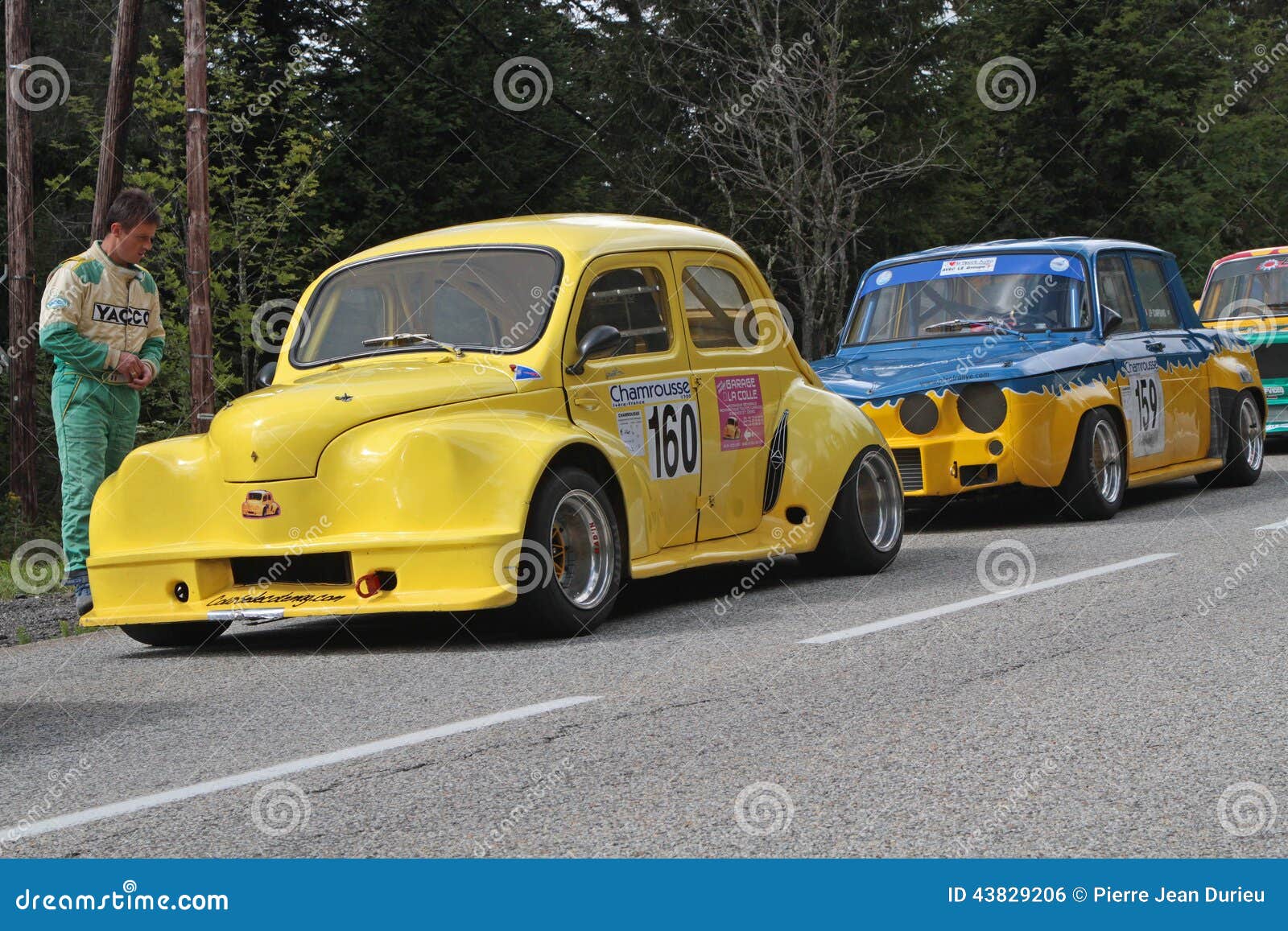 Vecchie Automobili Di Renault Fotografia Editoriale - Immagine di ...