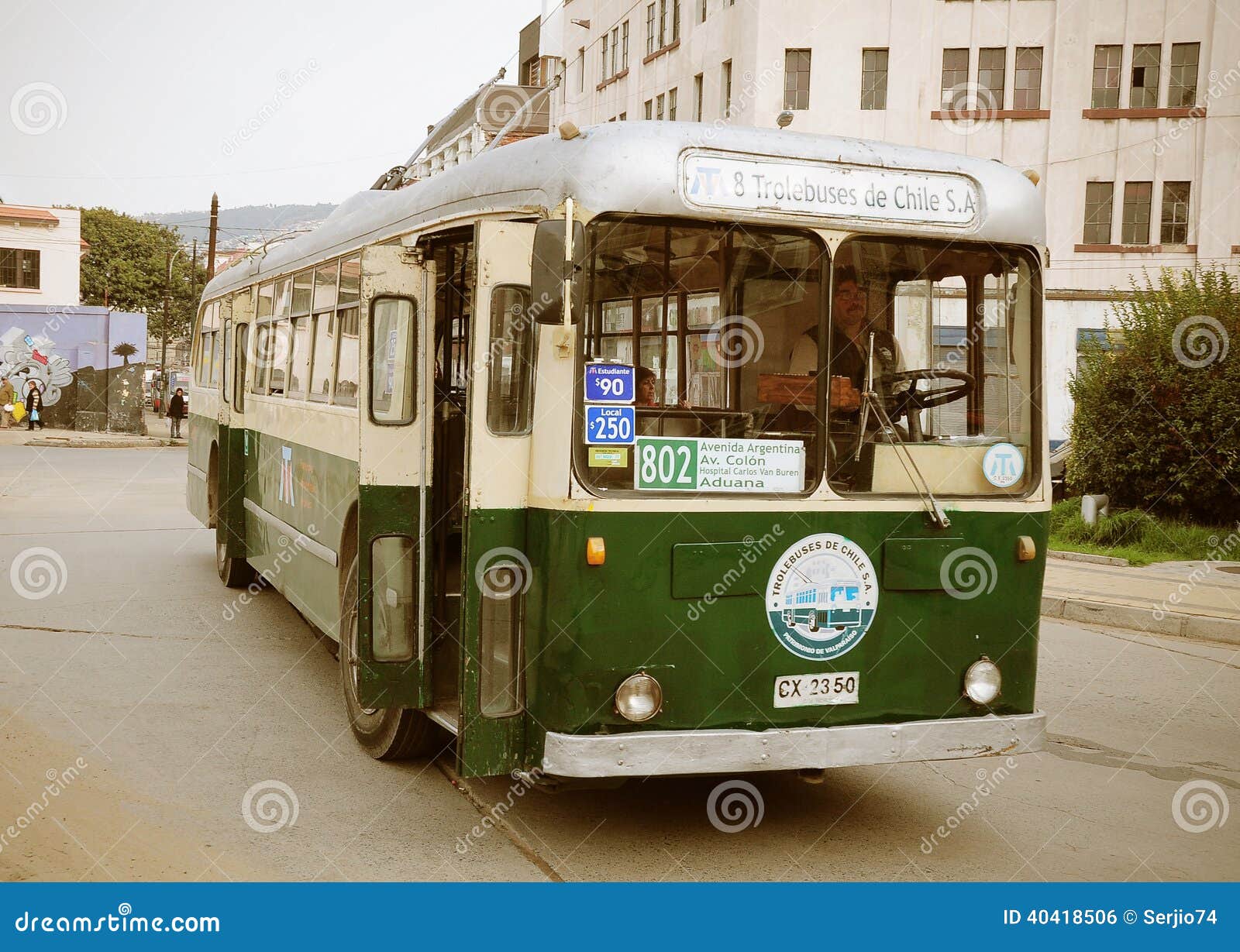 2,421 Filobus Foto - Foto Stock Gratis e Royalty-Free da Dreamstime