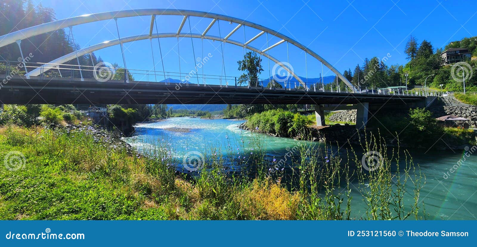Vedder River, Chilliwack Bc, Canada Stock Photo - Image of overpass ...