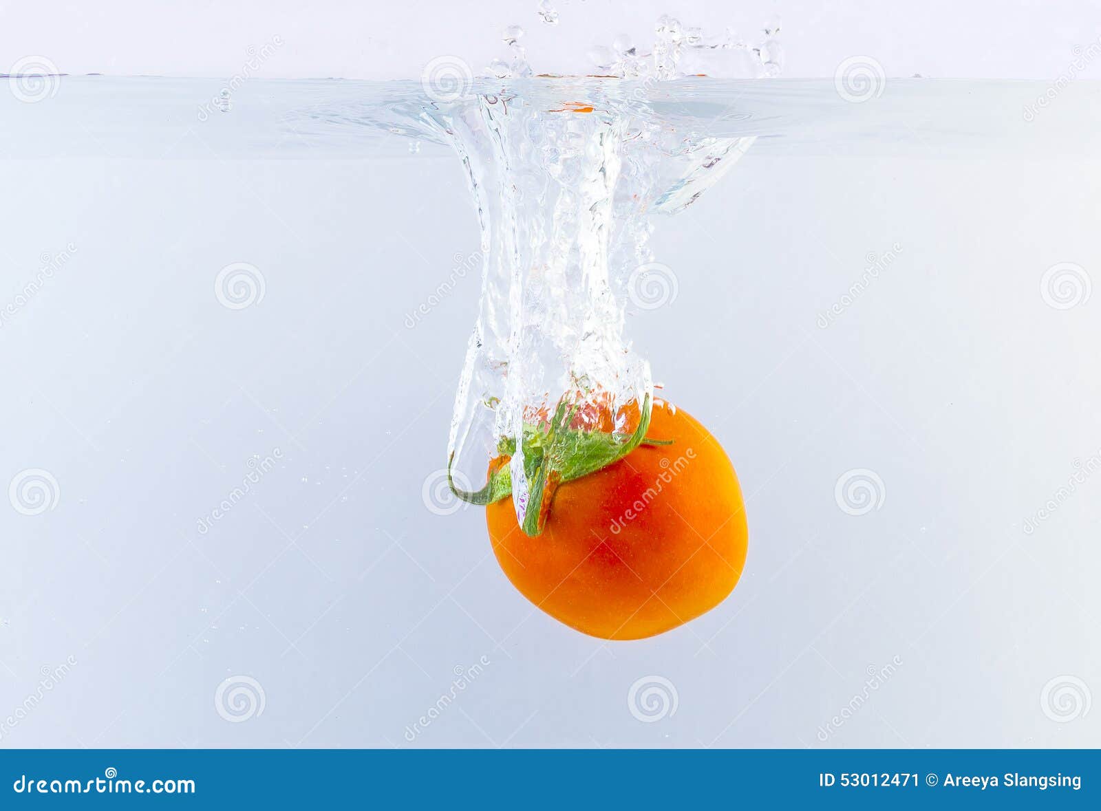 Vegetable Dropping in Water Surface Stock Image - Image of vegetable ...