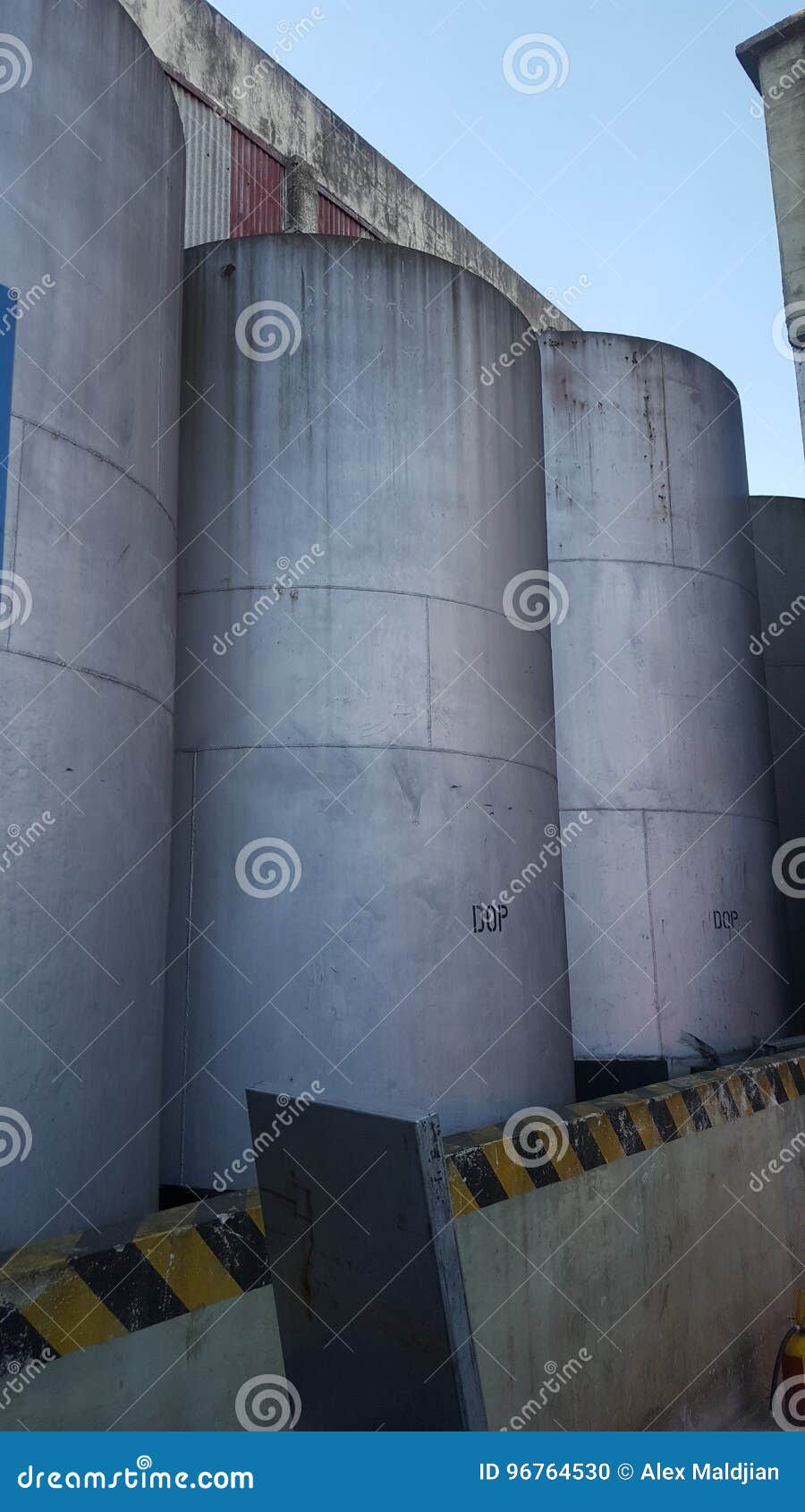 Vegetable oil tanks stock photo. Image of vegetable, tanques - 96764530