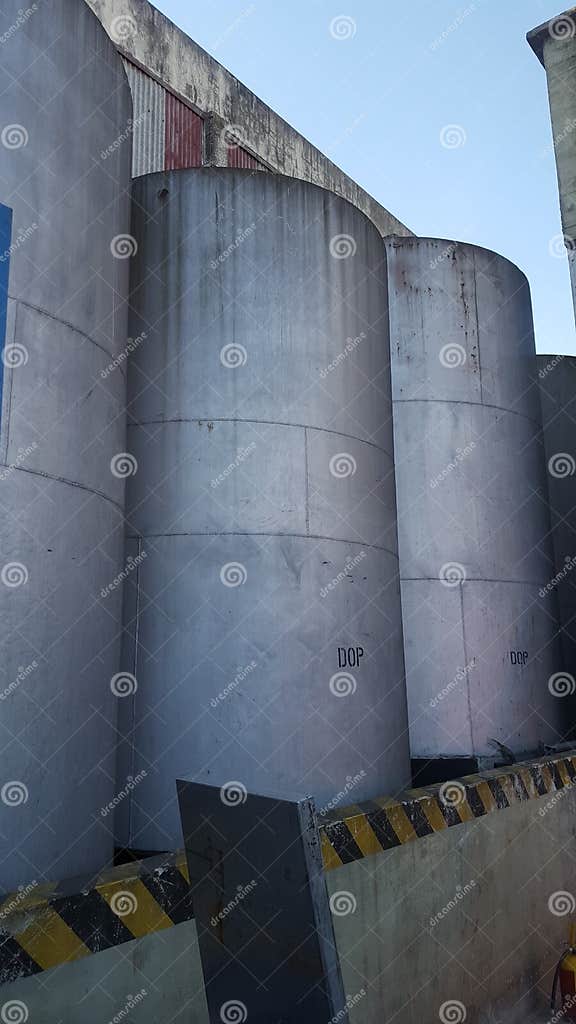 Vegetable oil tanks stock photo. Image of vegetable, tanques - 96764530