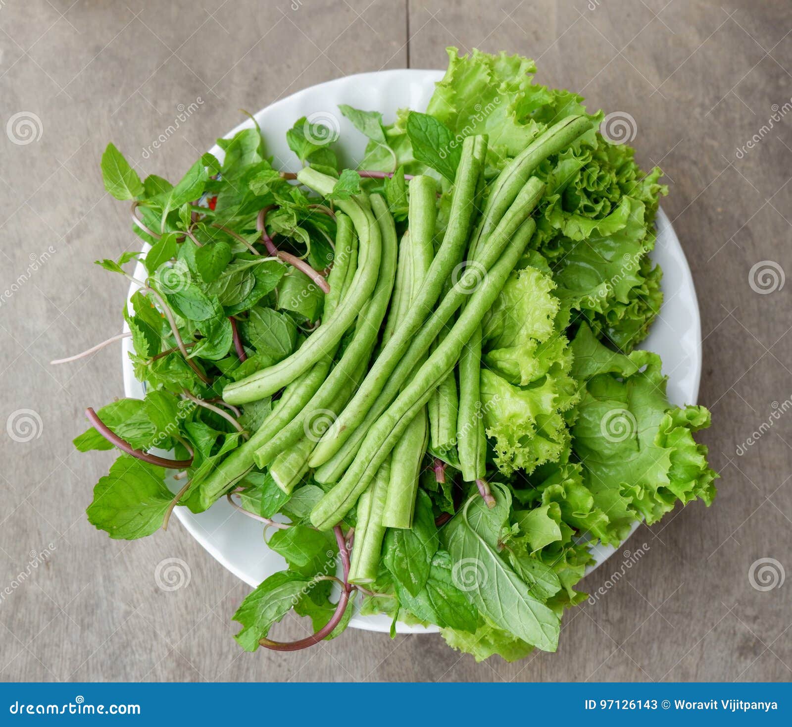 Vegetable on plate stock image. Image of leaf, healthy - 97126143