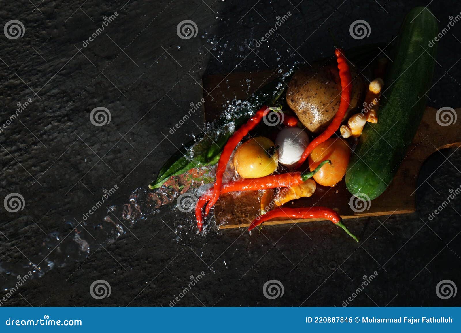 Vegetable Splash with Fresh Water Stock Photo - Image of fresh, dish ...