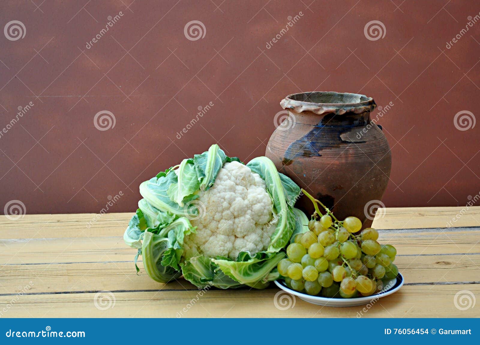Vegetables and clay pot stock photo. Image of vegetable - 76056454