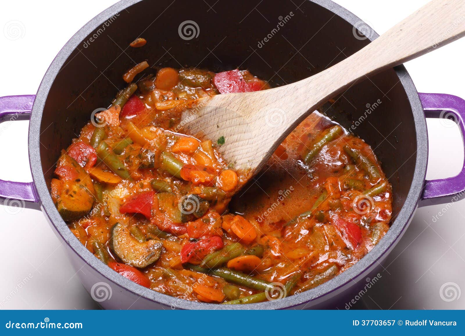 Vegetables cooking in pot stock image. Image of paprika - 37703657