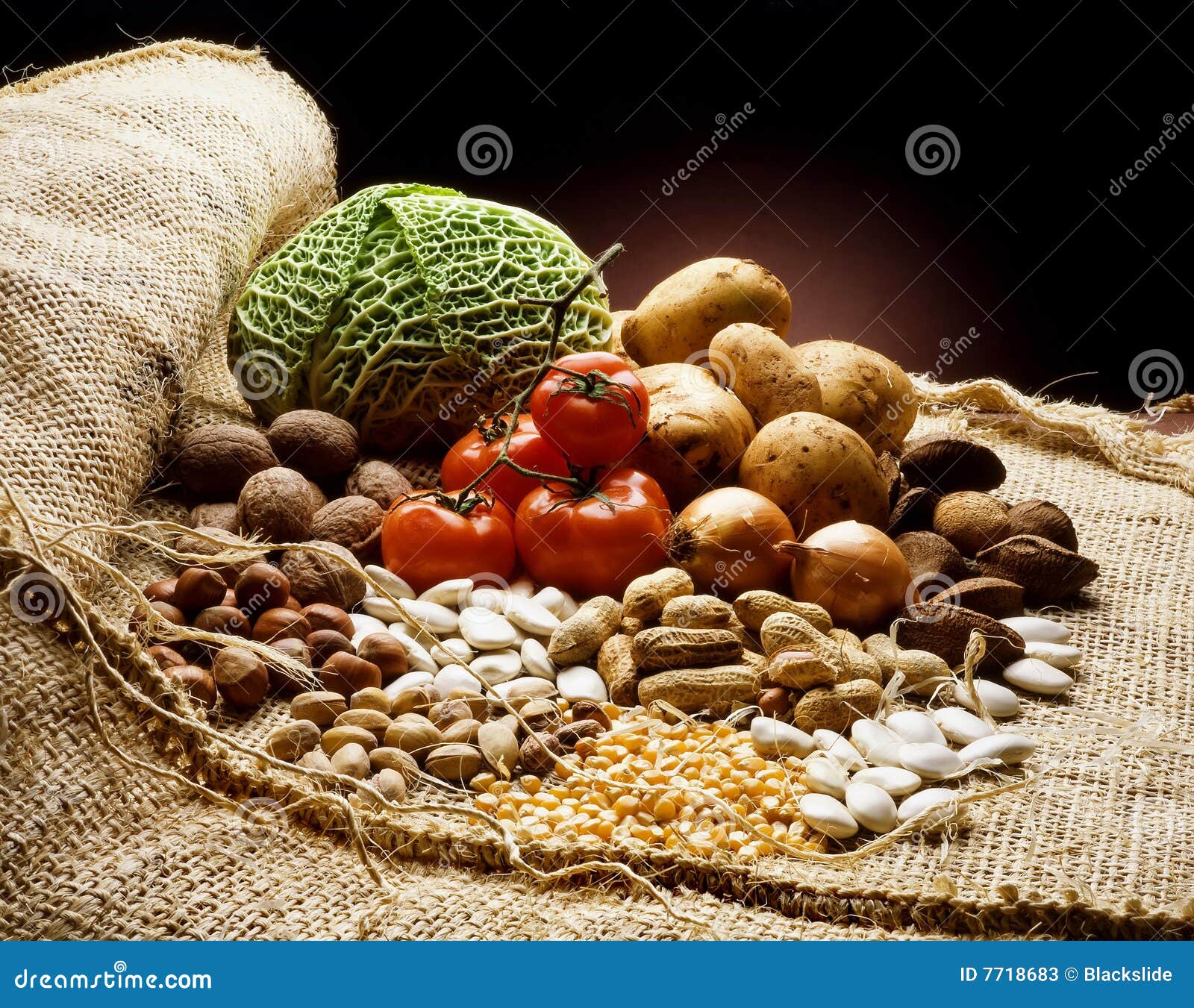 Vegetables on jute stock image. Image of cabbage, grains - 7718683
