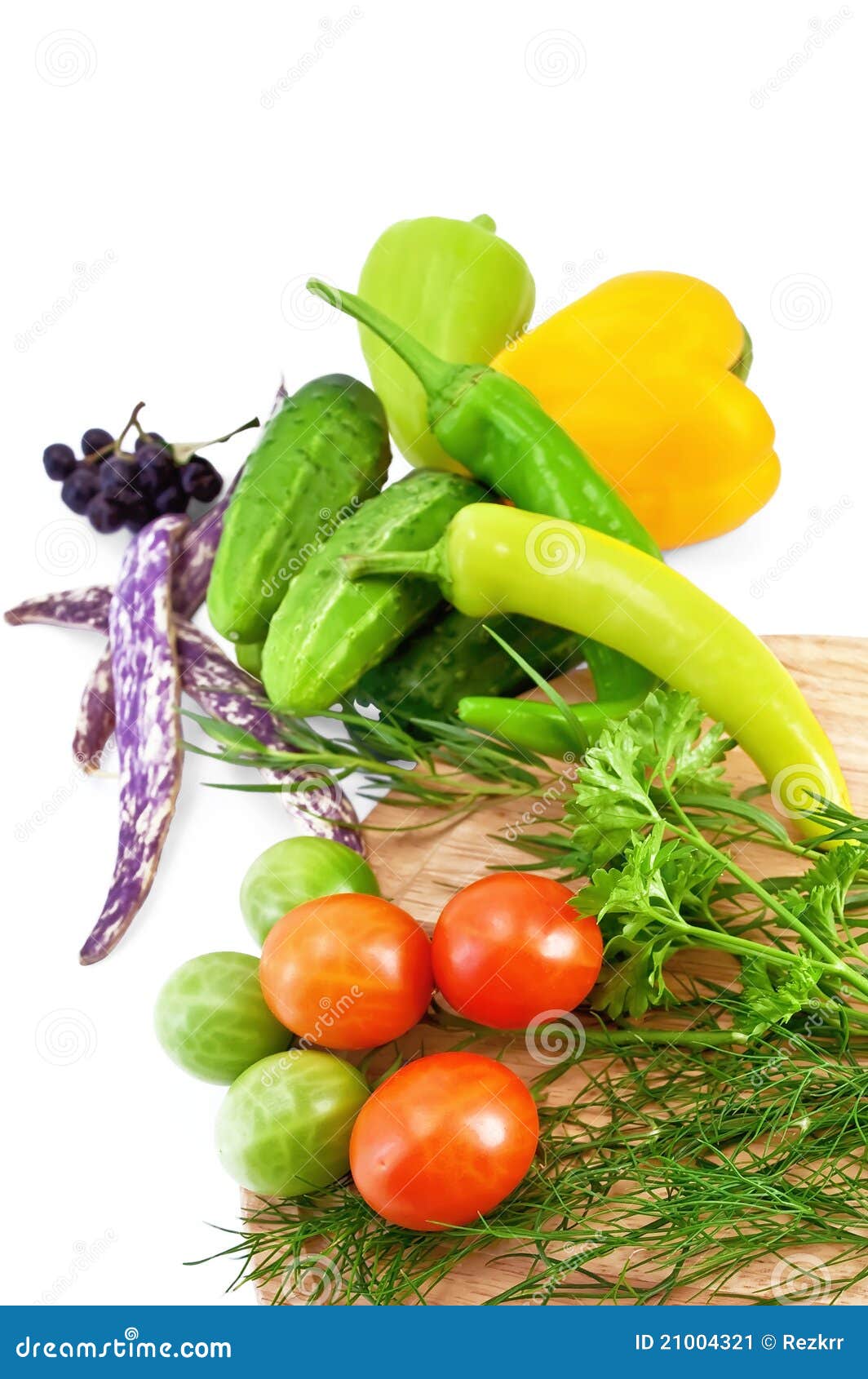 Vegetables with a Round Board Stock Image - Image of fresh, cayenne ...