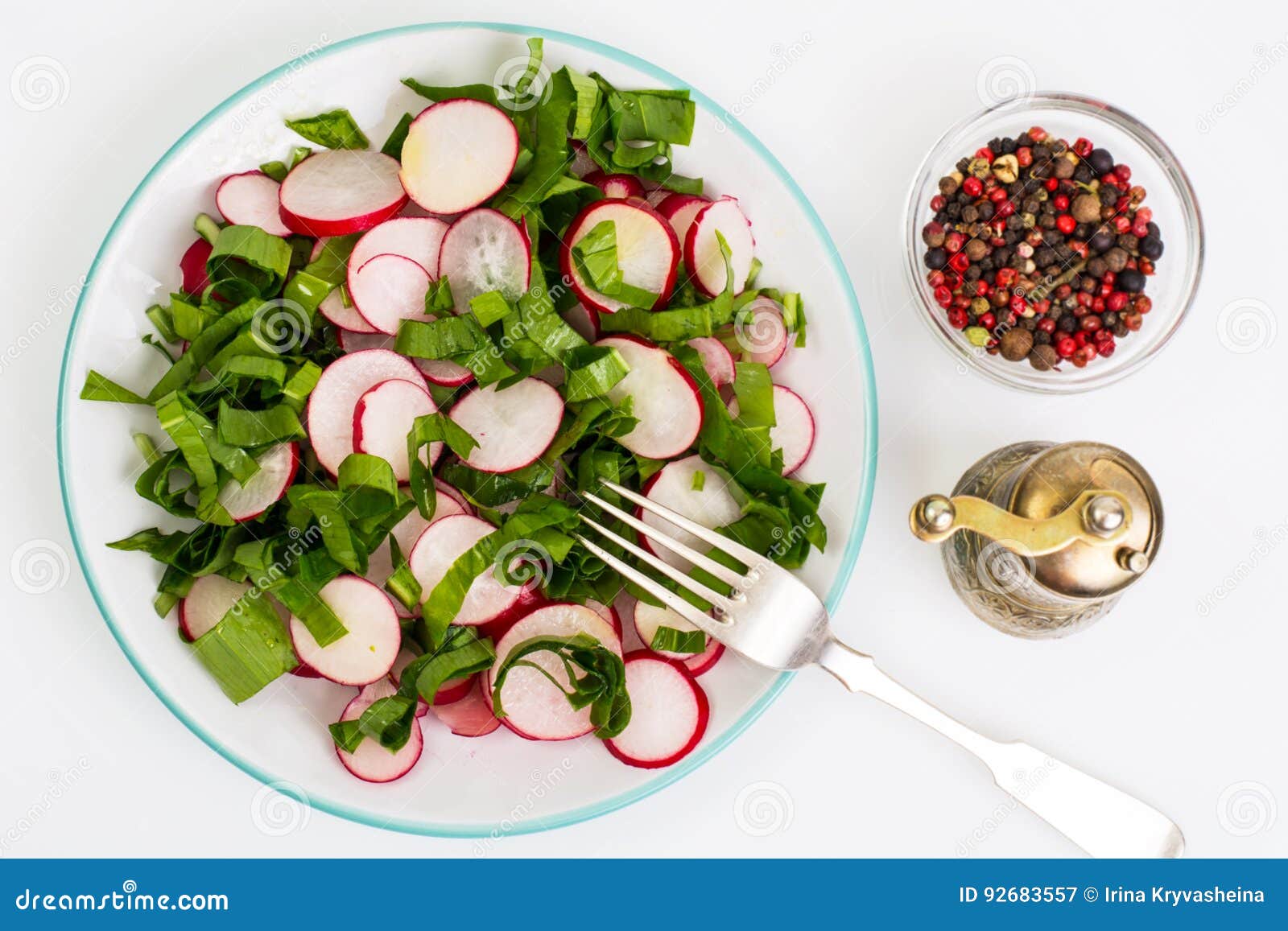 Vegetarian Salad with Fresh Radish and Spinach Stock Image - Image of ...
