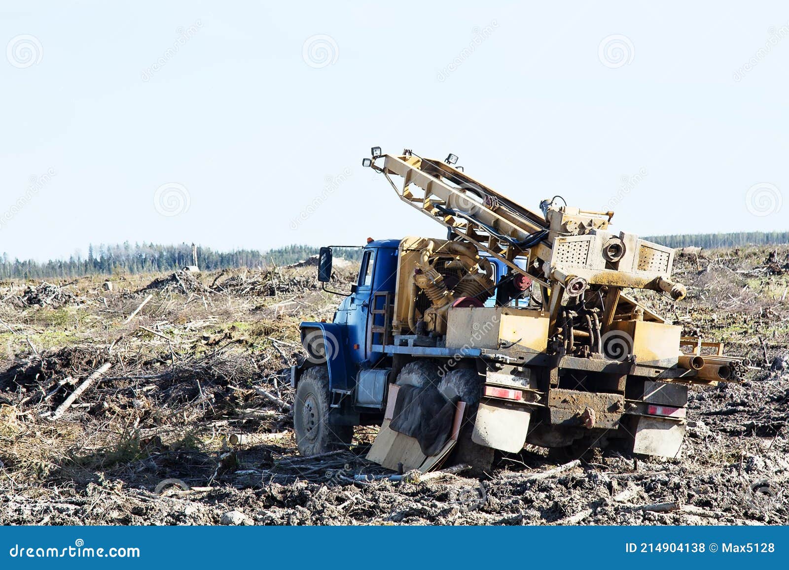 Vehicle-based drilling rig editorial stock photo. Image of ...