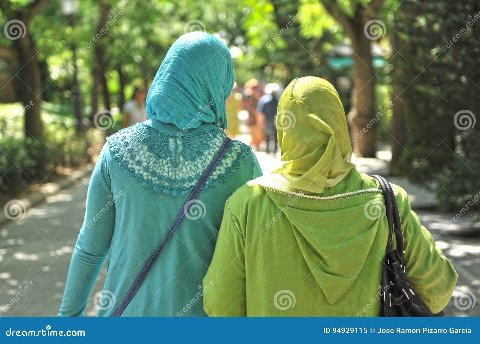 Veiled Muslim women editorial image. Image of friends - 94929115