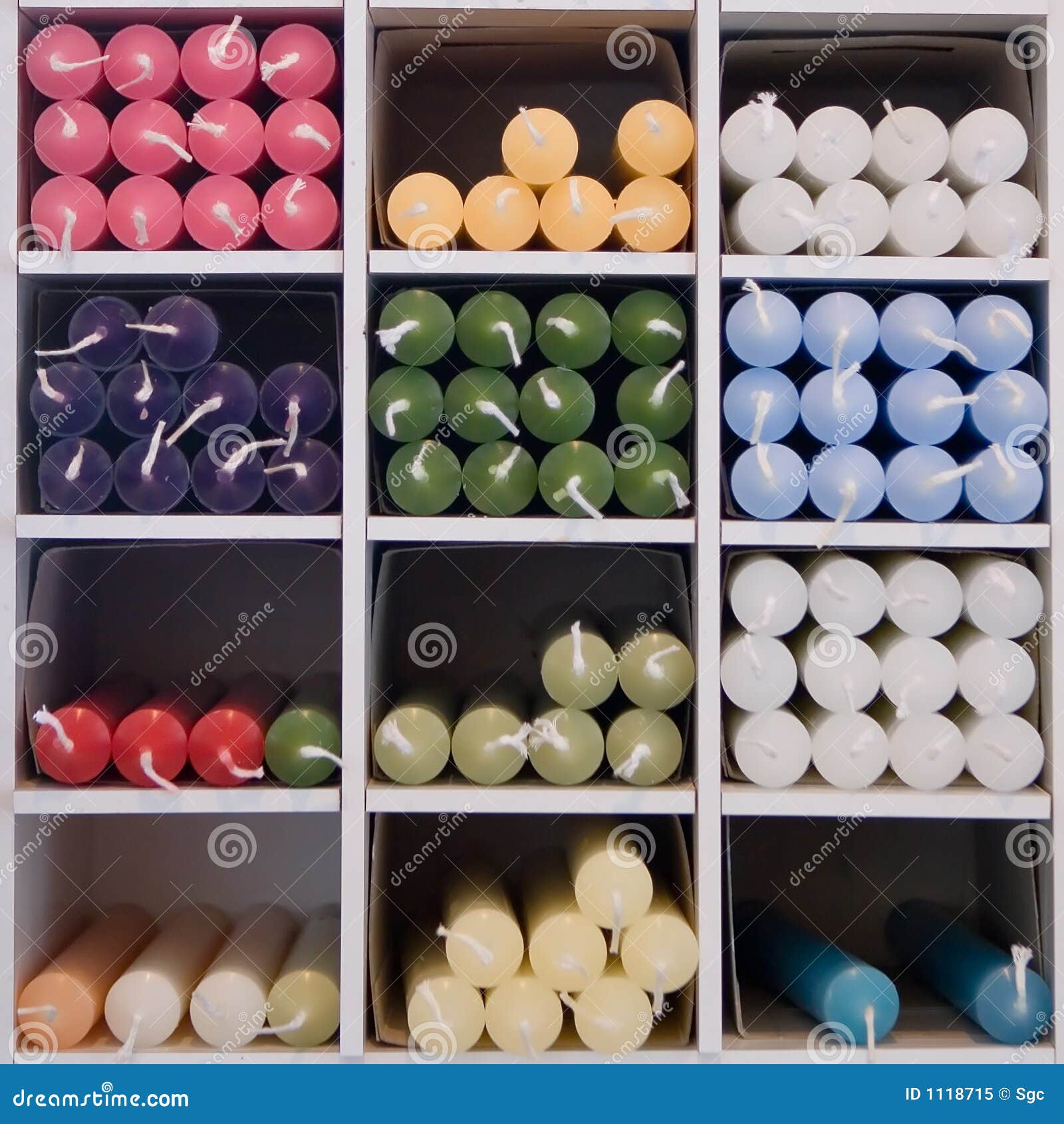 Velas coloridas imagem de stock. Imagem de diferente, pancada - 1118715