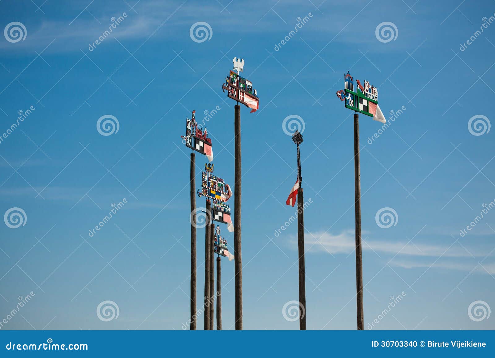 Veletas Talladas Tradicionales Foto de archivo - Imagen de azul, color ...