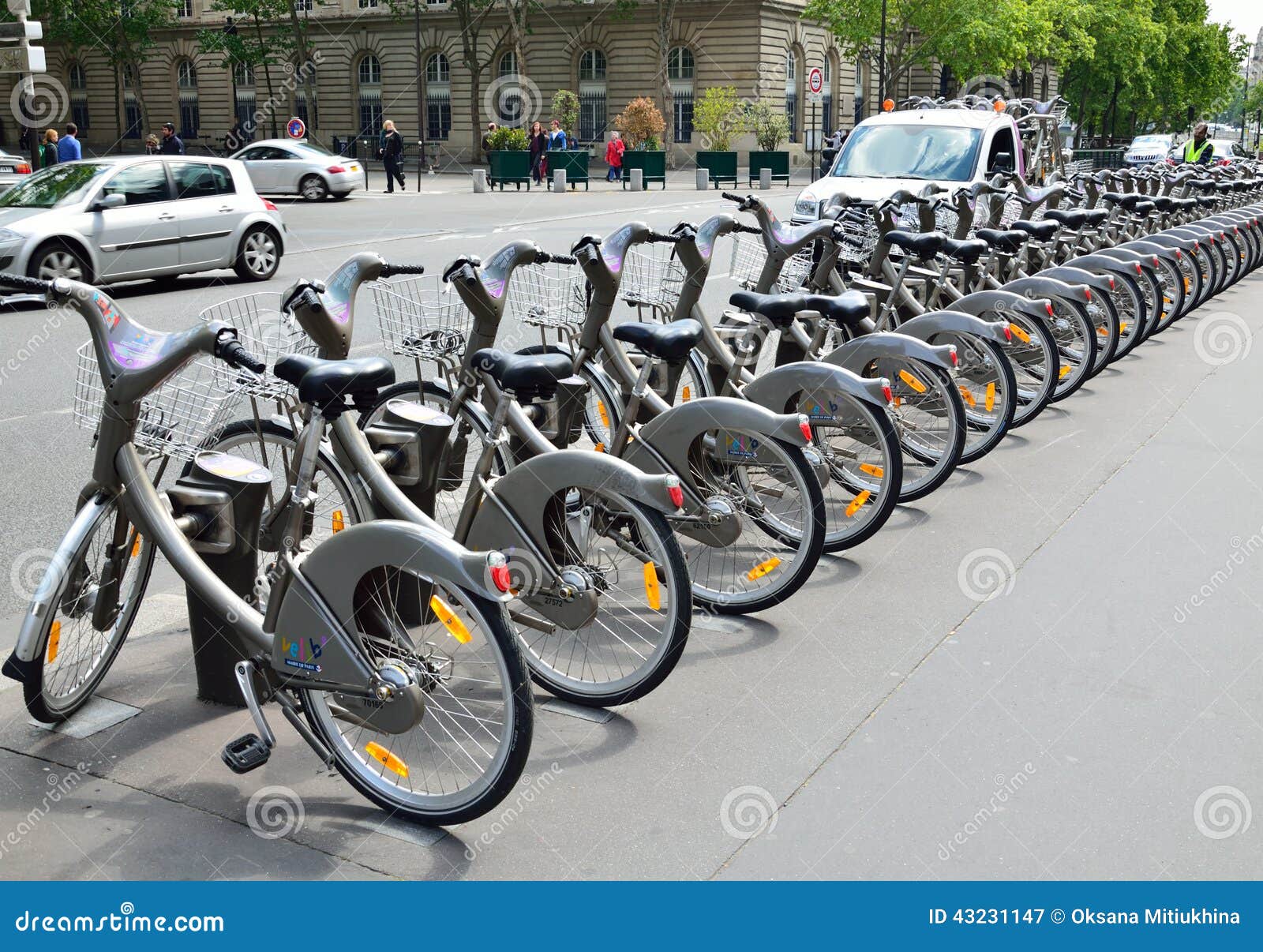 Velib station in Paris editorial photography. Image of scale - 43231147