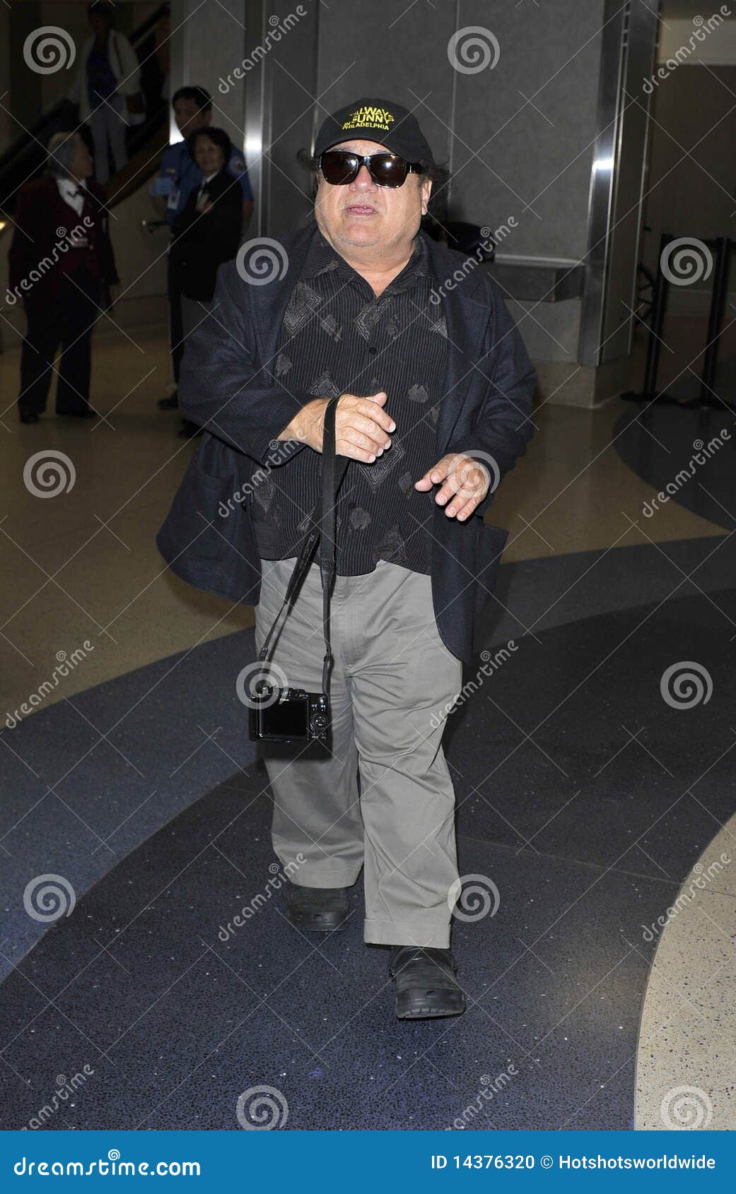 Ven Al Agente Danny Devito En LAX Imagen editorial - Imagen de ...