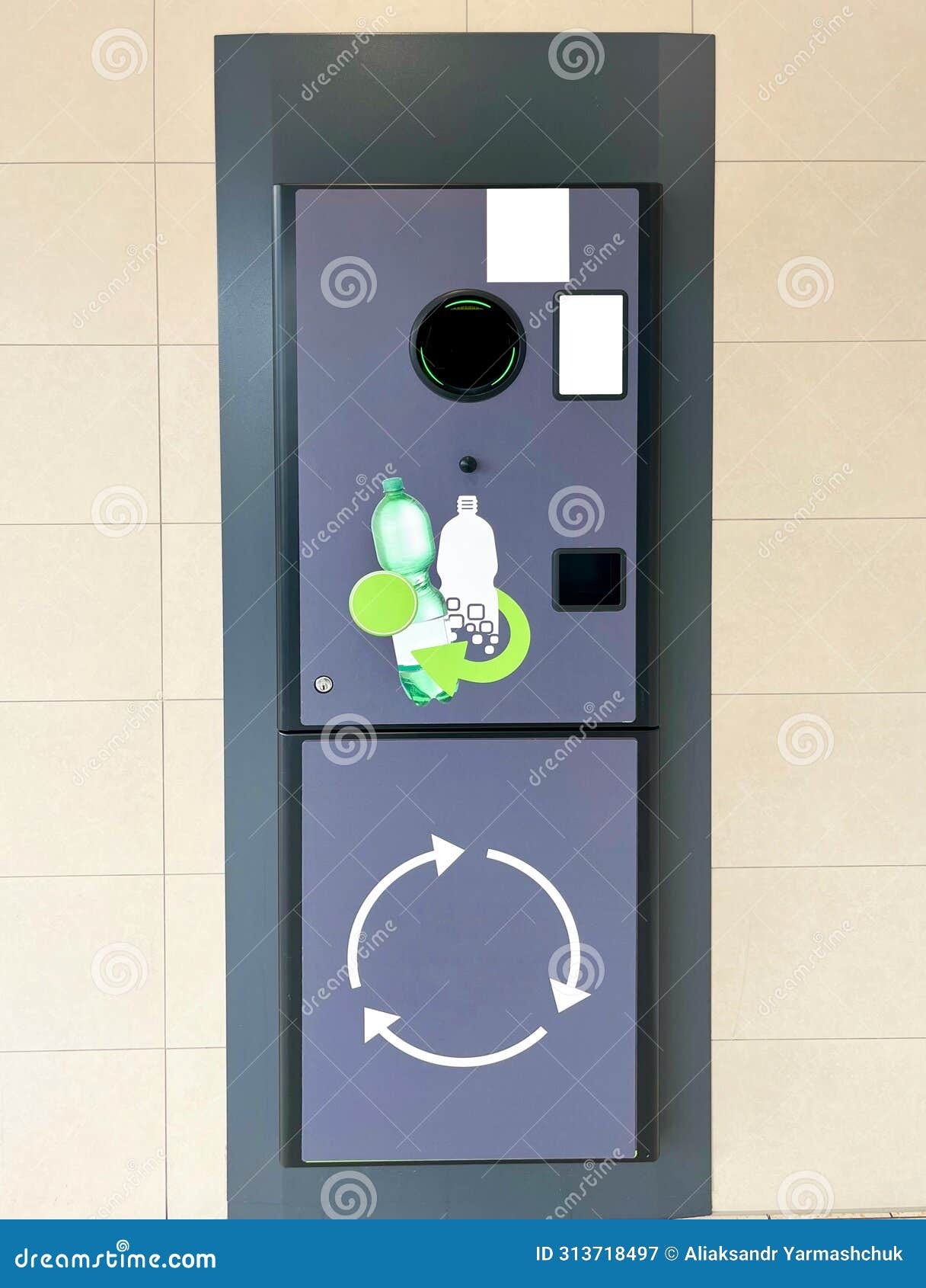 Vending Machine for Plastic Bottles. Reversible Vending Machine for ...