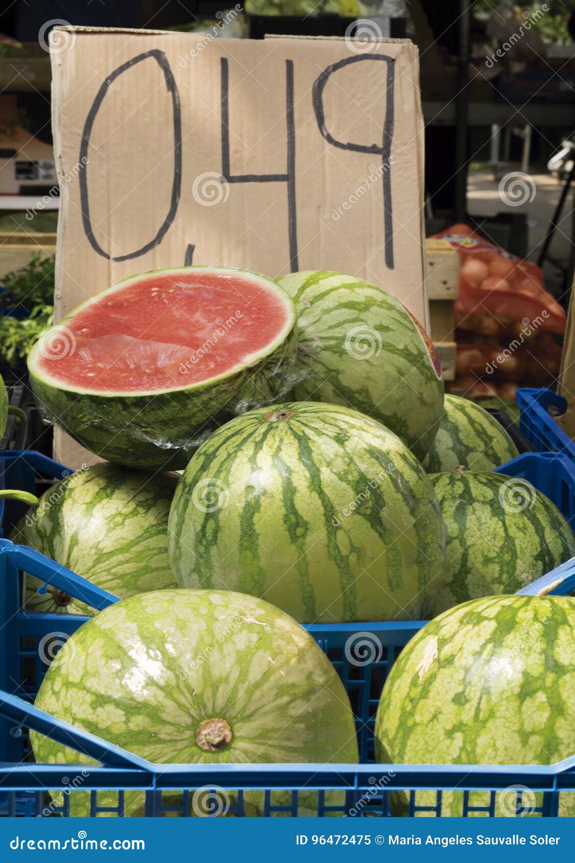 Vendita delle angurie immagine stock. Immagine di frutta - 96472475