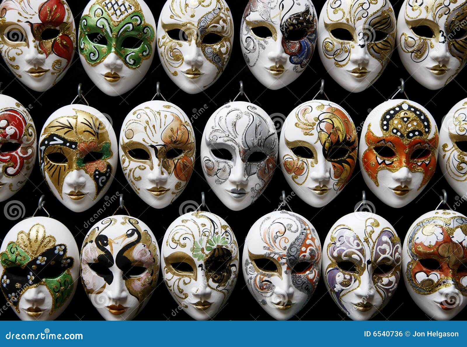 Venetiaanse maskers stock foto. Image of goud, porselein - 6540736